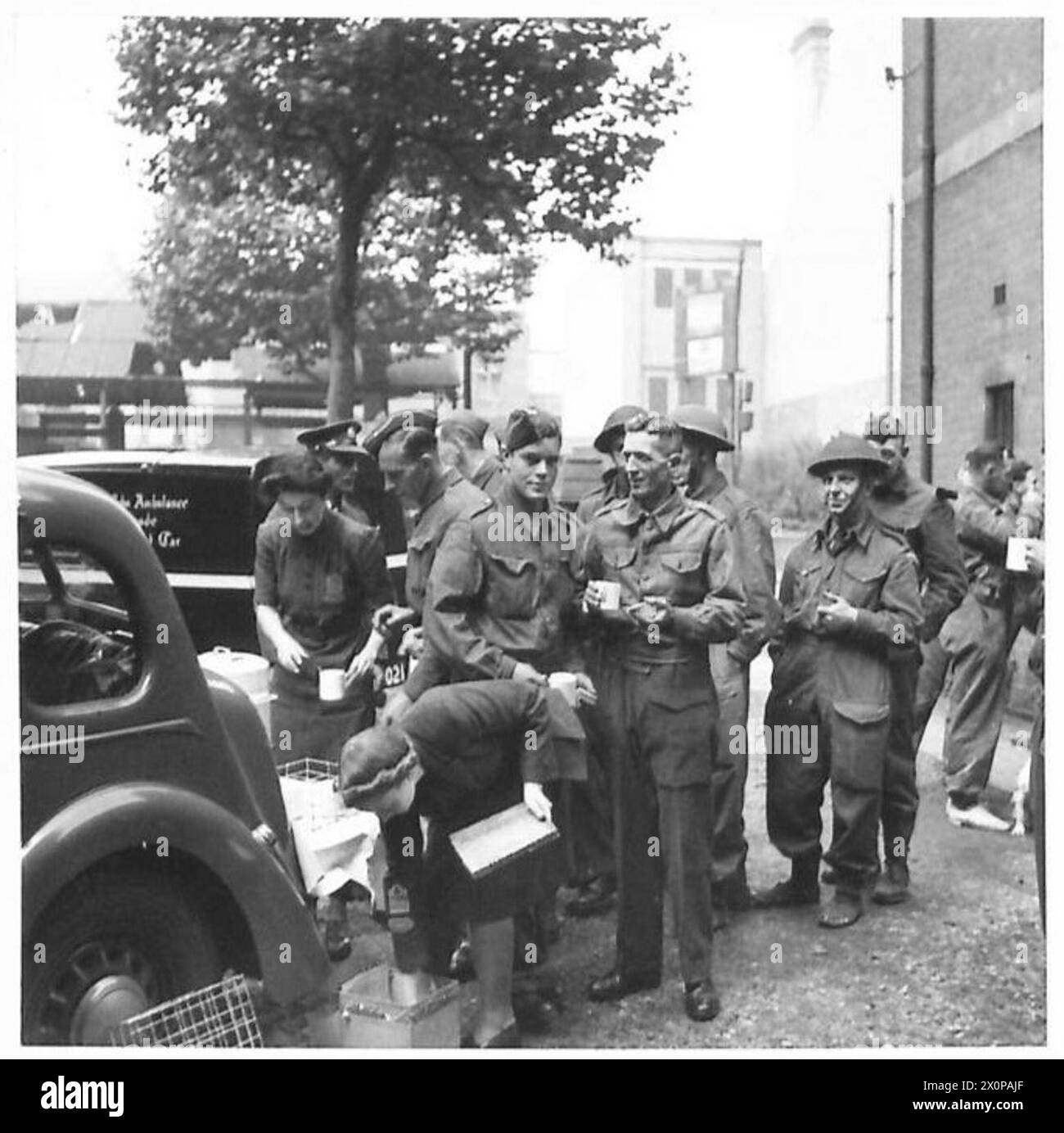 British army canteen Cut Out Stock Images & Pictures - Alamy