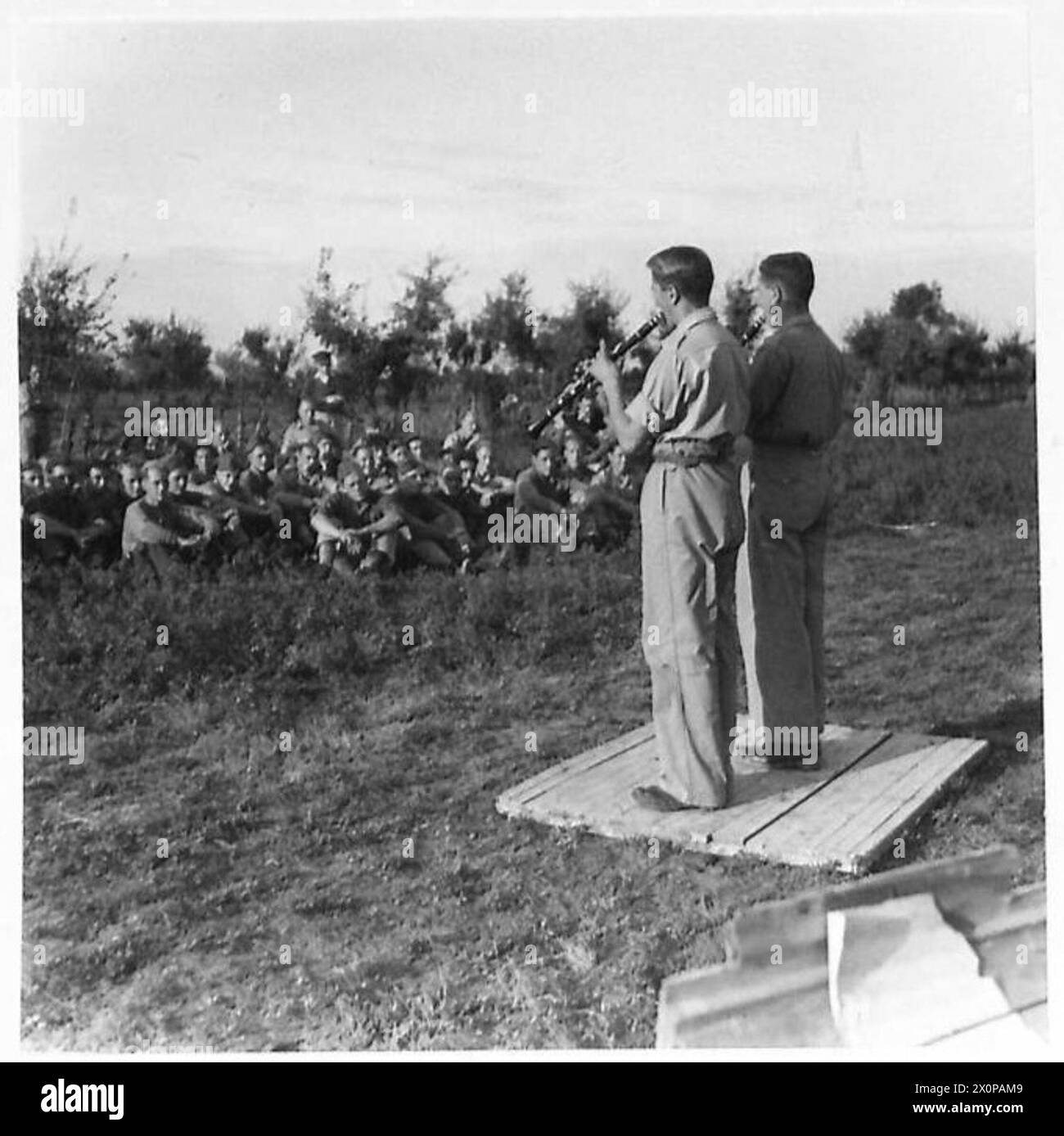 Eighth rest Black and White Stock Photos & Images - Alamy