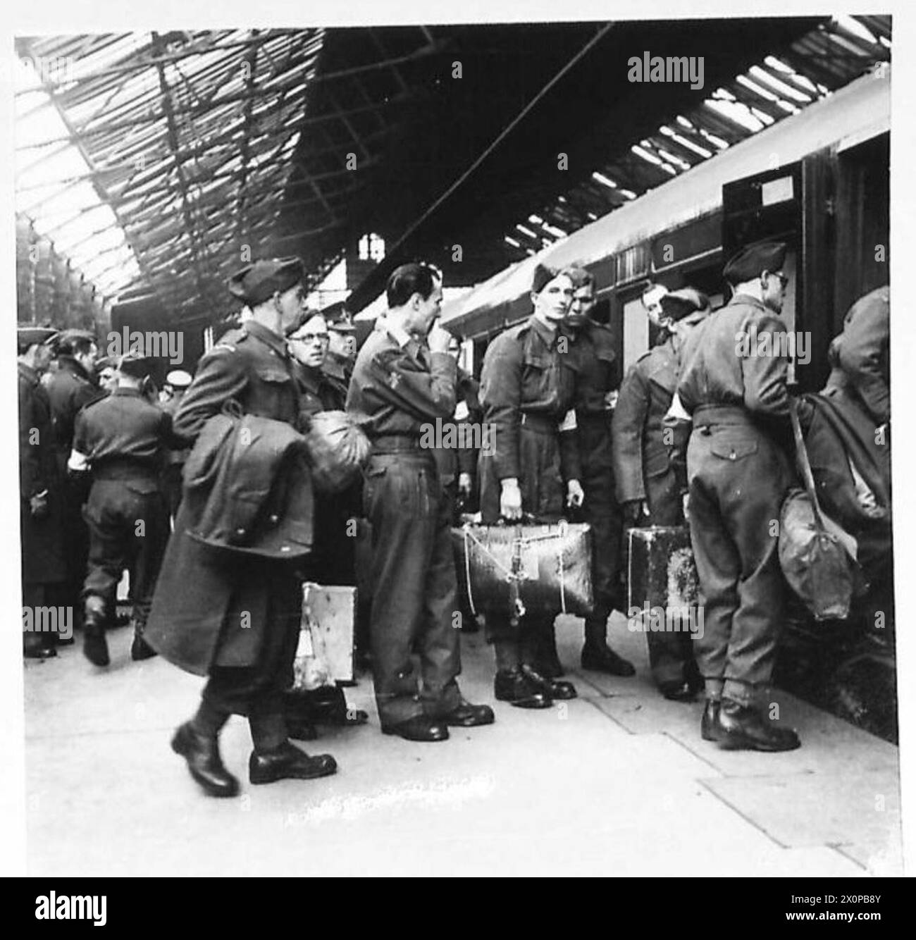 REPATRIATED PRISONERS ARRIVE IN LIVERPOOL - Repatriated personnel ...