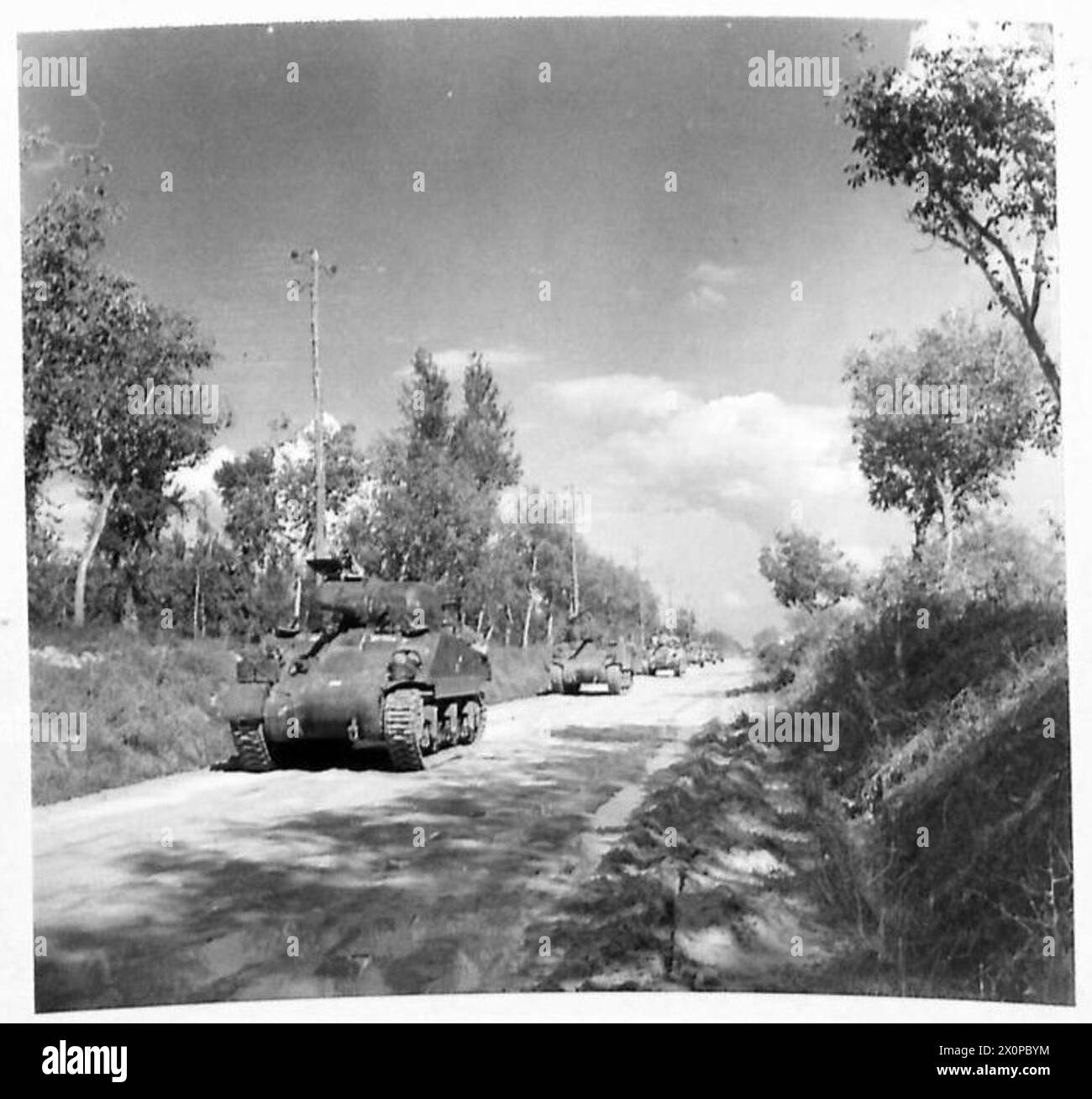 Sherman tanks fifth army hi-res stock photography and images - Alamy