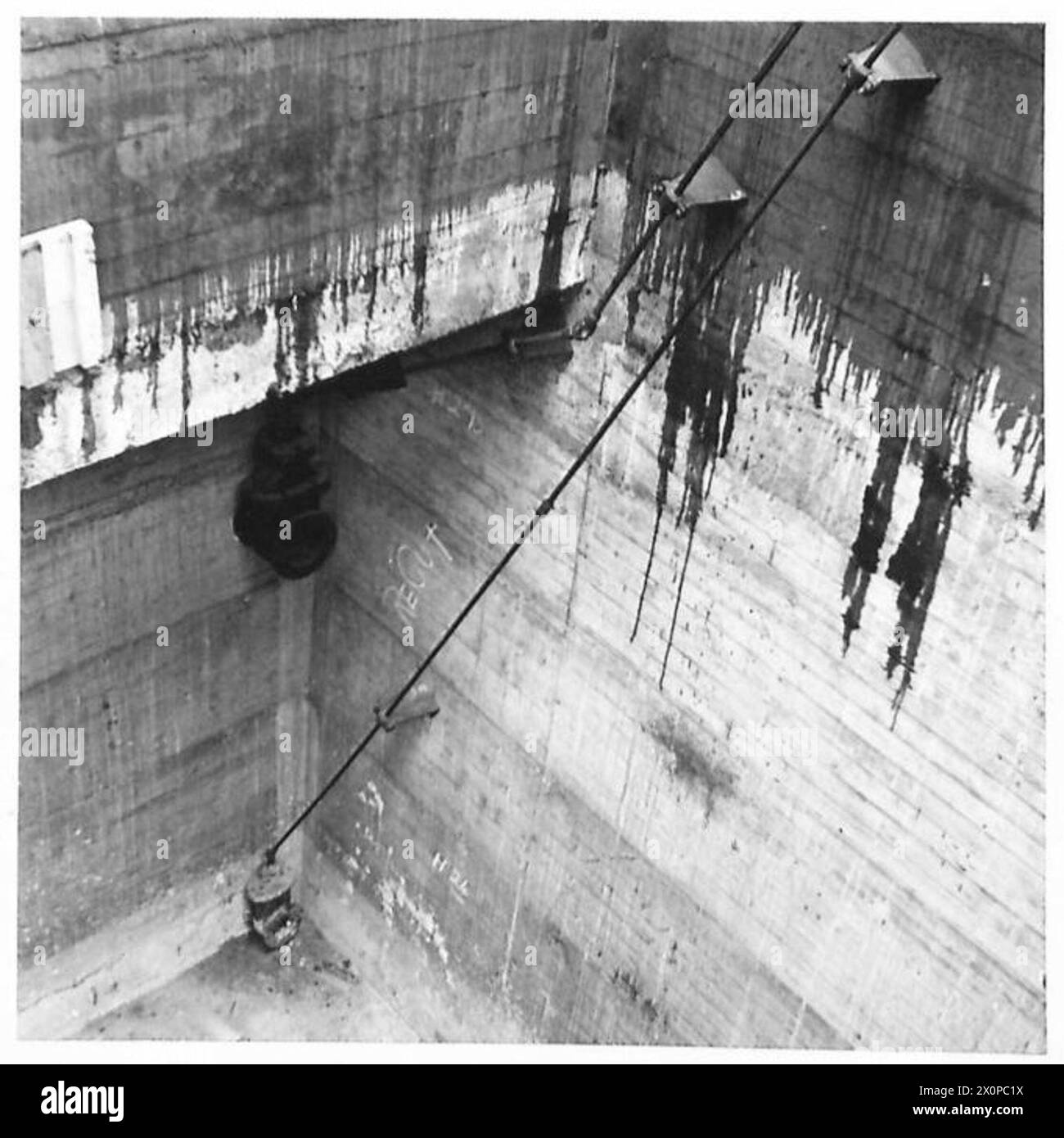 Each operating 1 Black and White Stock Photos & Images - Alamy