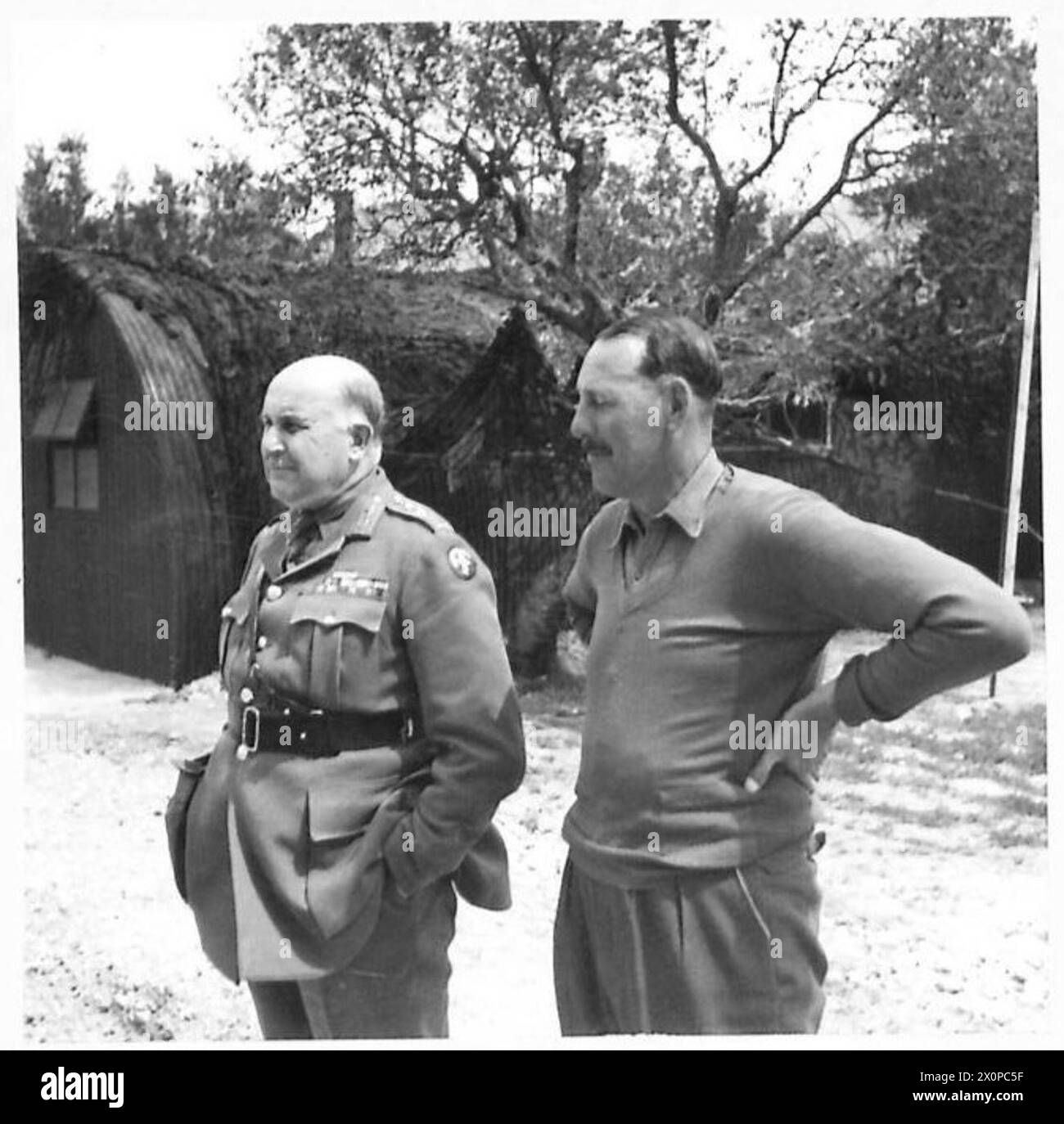 ITALY : C-IN-C MEDITERRANEAN THEATRE VISITS 8TH ARMY - General Wilson ...