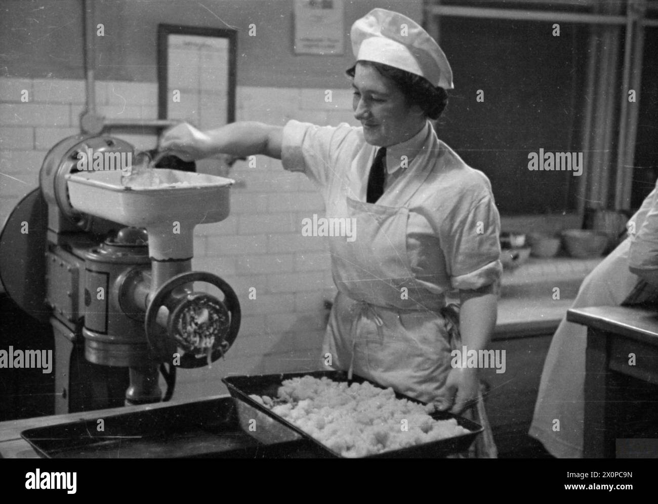 THE WOMEN'S ROYAL NAVAL SERVICE DURING THE SECOND WORLD WAR - A Wren ...
