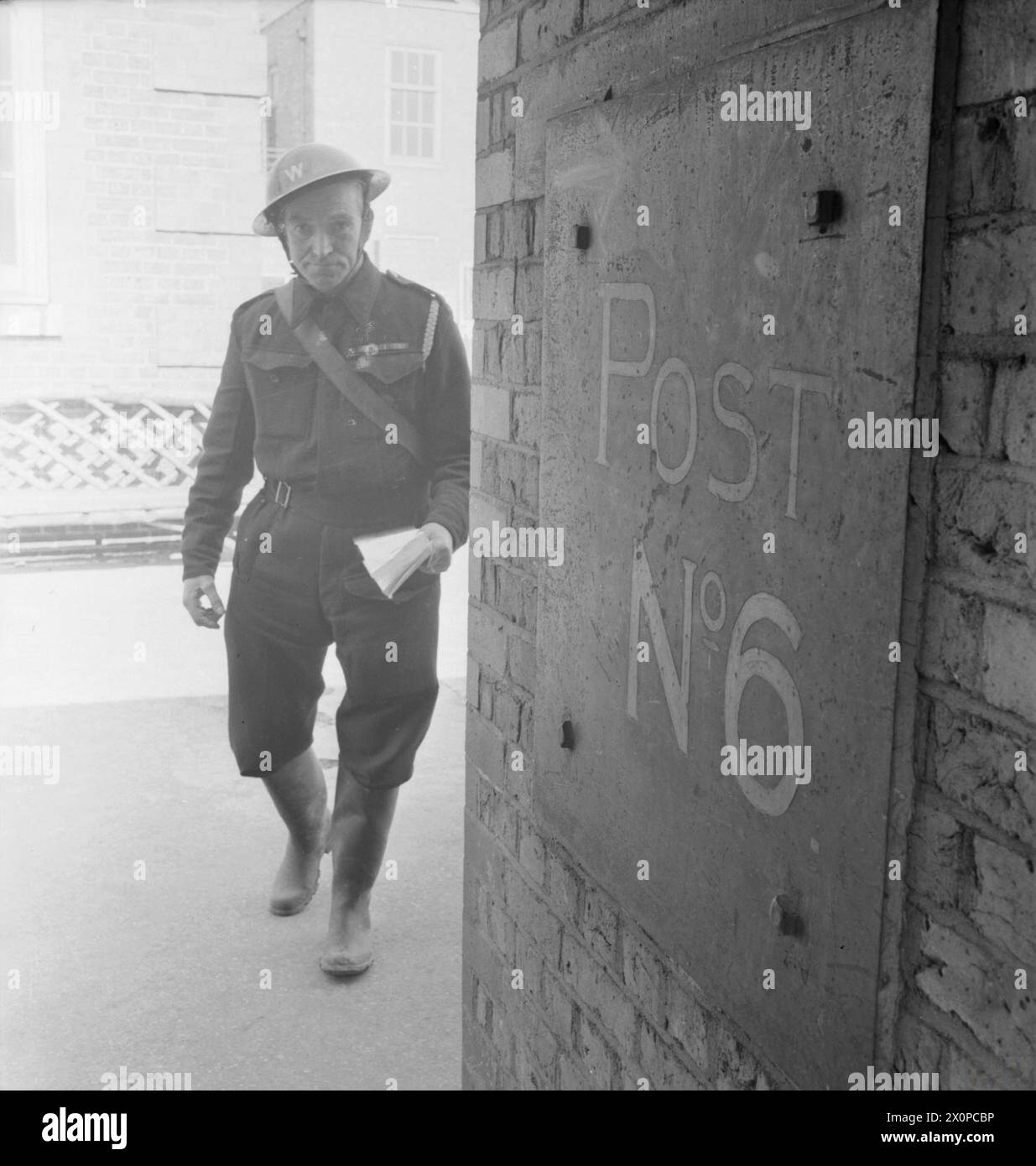 London air defence area hi-res stock photography and images - Alamy