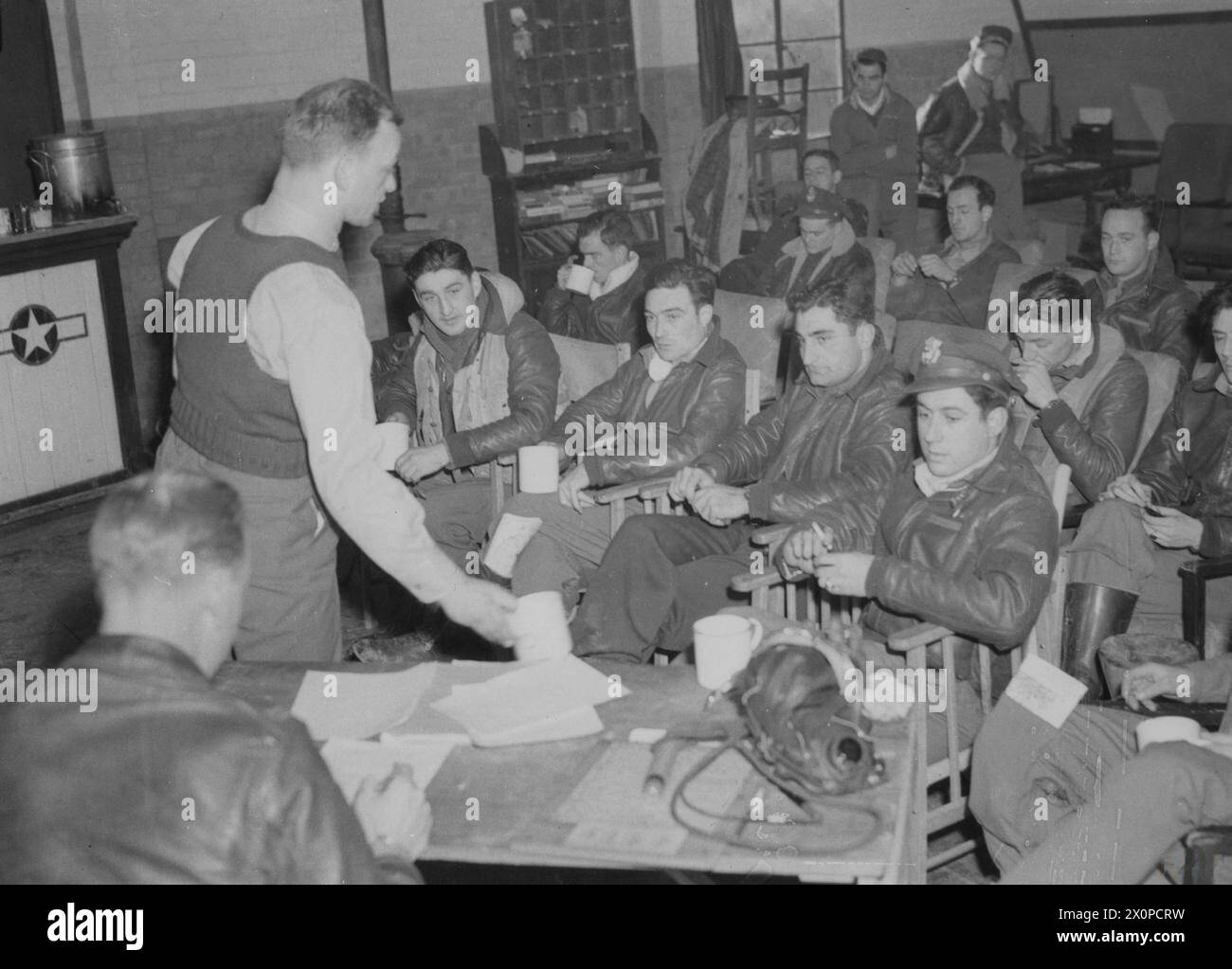 UNITED STATES EIGHTH AIR FORCE IN BRITAIN, 1942-1945 - Flight Surgeon ...