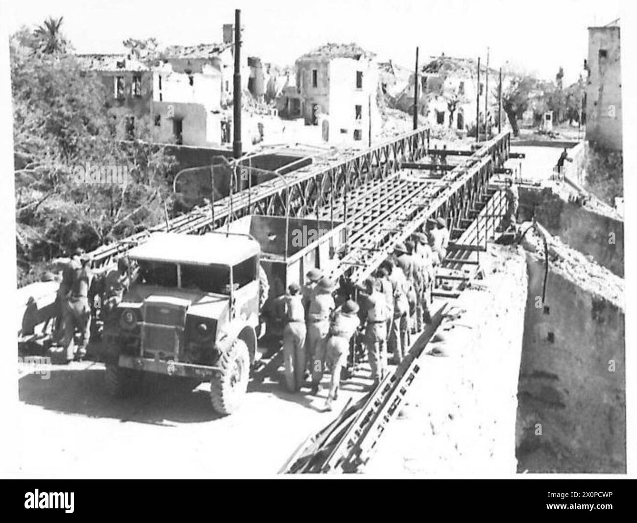 INVASION OF ITALY : FIFTH ARMY BRIDGE BUILDING AT BATTIPAGLIA - The ...