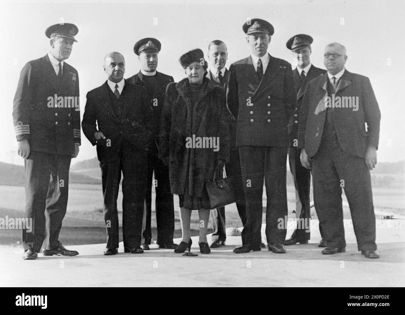 THE AIRCRAFT CARRIER HMS INDEFATIGABLE. 7 NOVEMBER 1944. - The Mayor ...