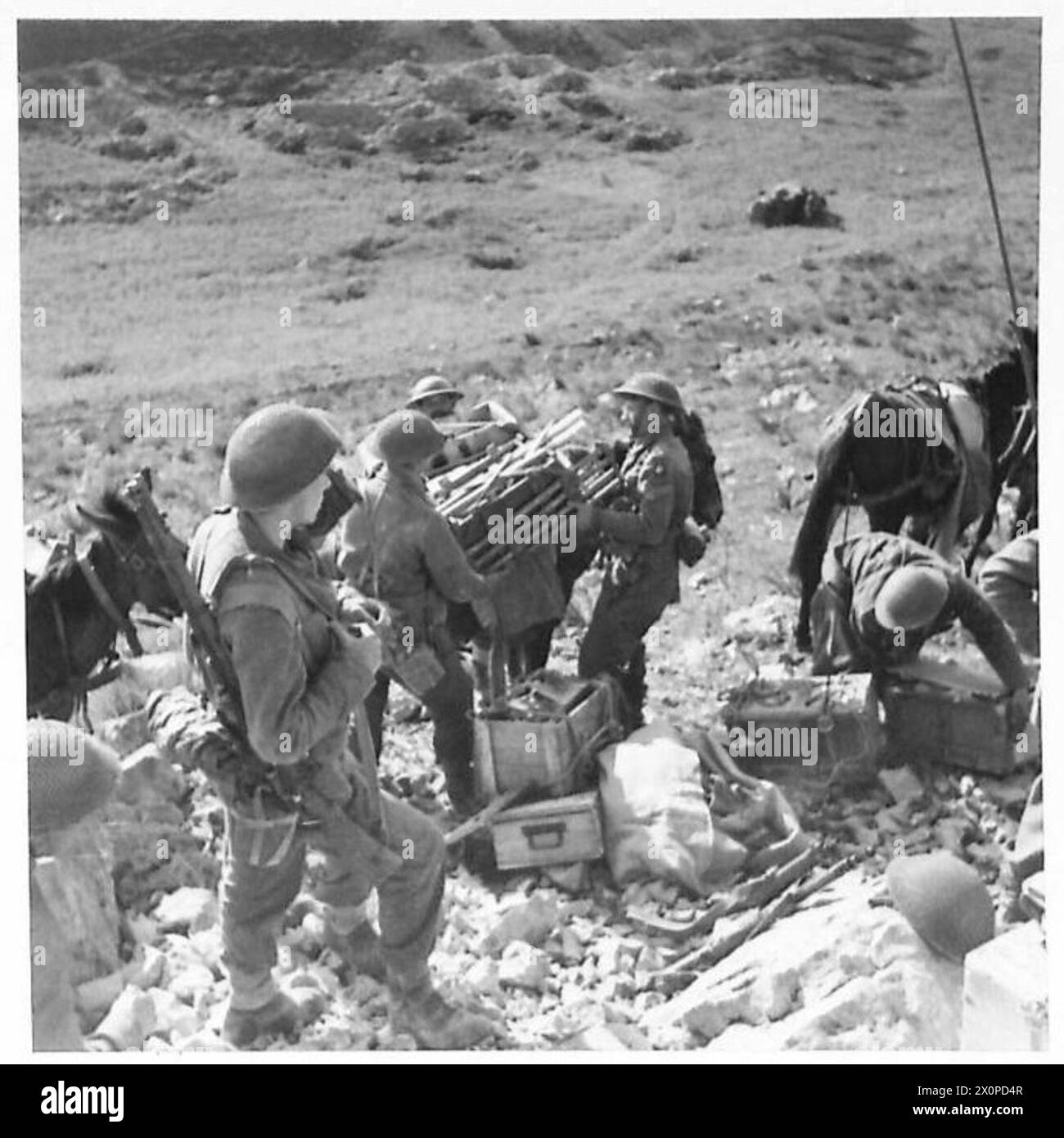British army troops load Cut Out Stock Images & Pictures - Alamy
