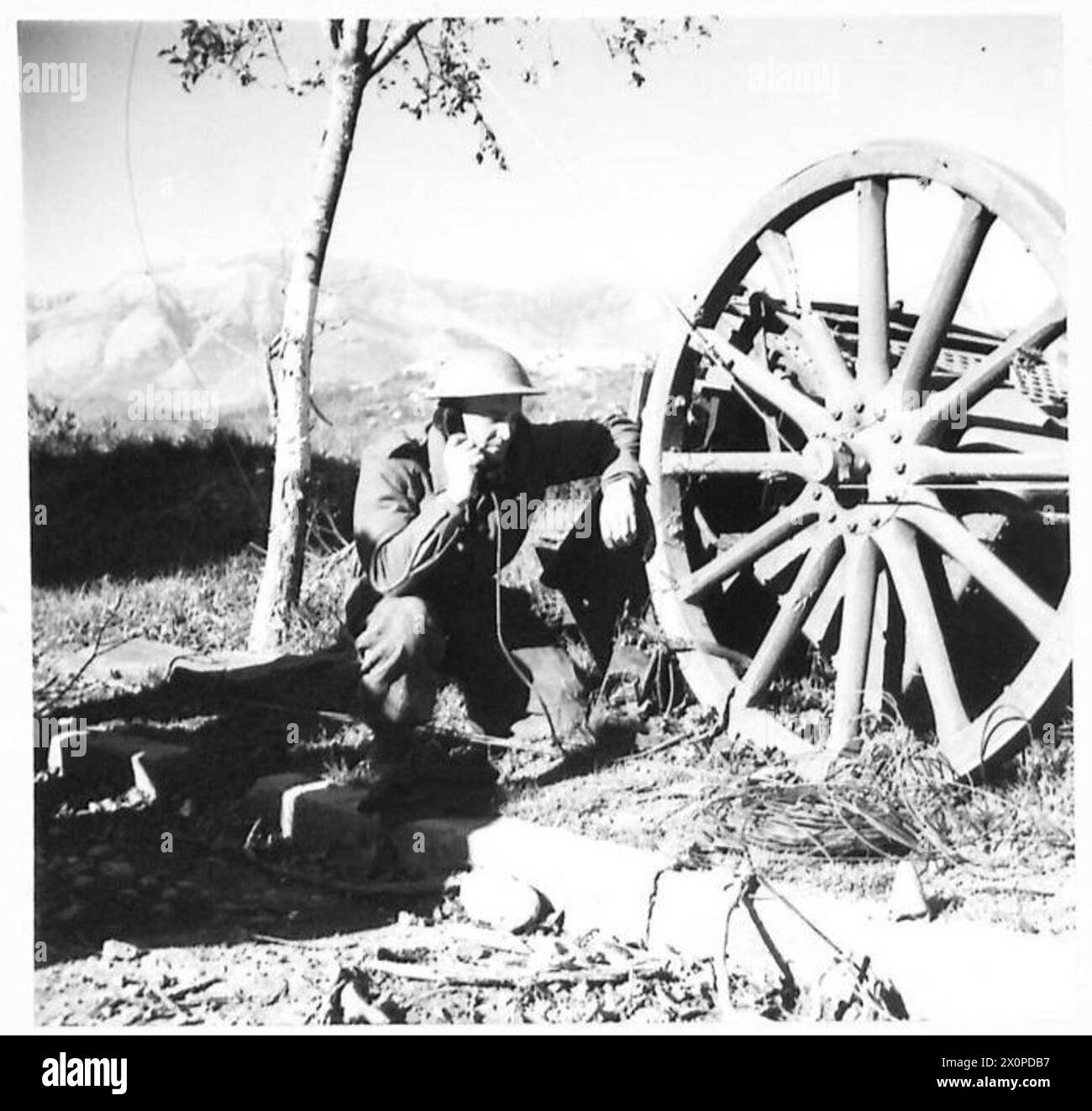 British military field telephone hi-res stock photography and images ...