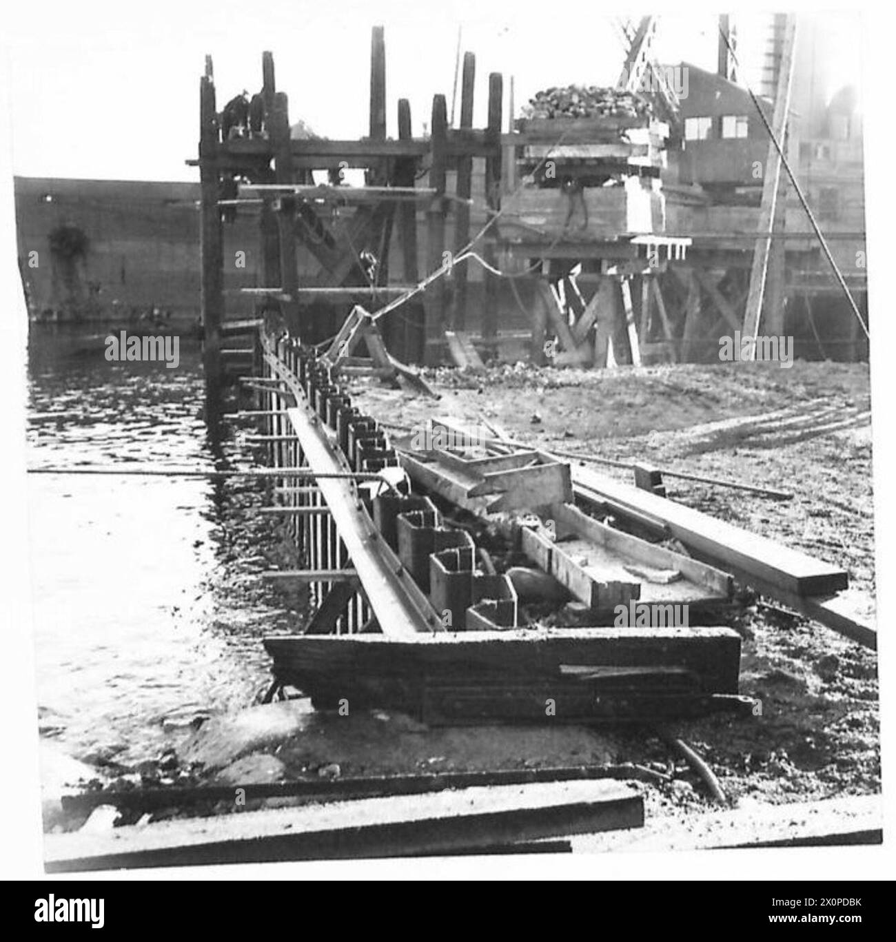 PORT CONSTRUCTION - Progress of New Jetty, Larne, Co. Antrim ...