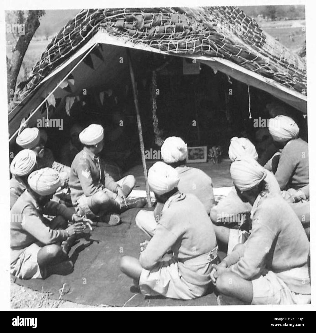 EIGHTH ARMY - Sikh soldiers holding a festival at the Gurdwara (temple ...
