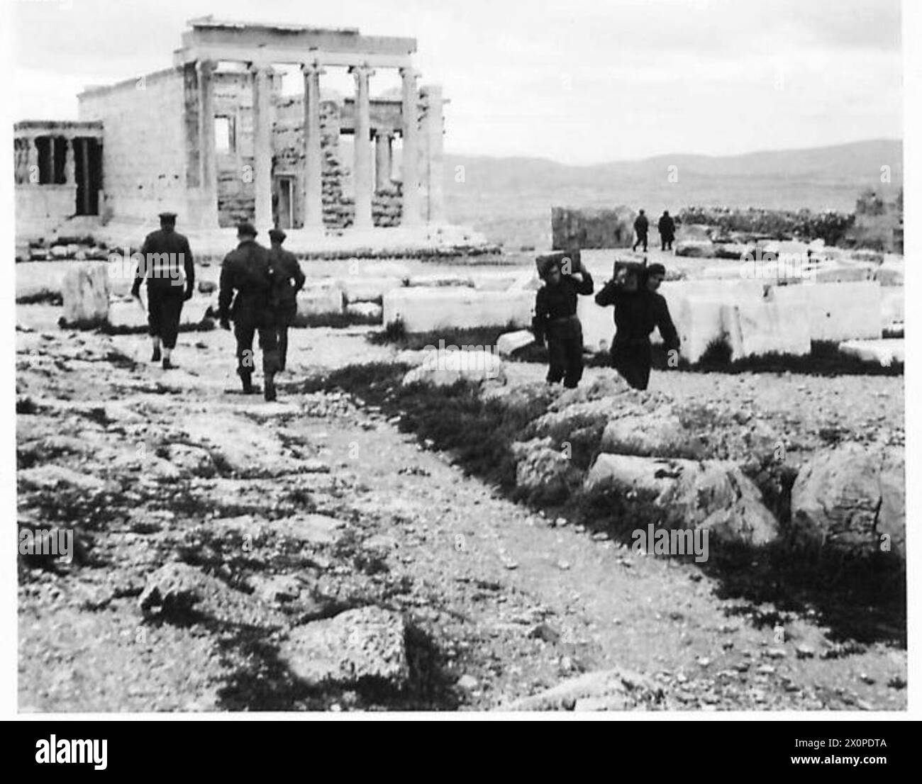 FIELD MARSHAL ALEXANDER VISITS AIRBORNE TROOPS IN ATHENS - Field ...