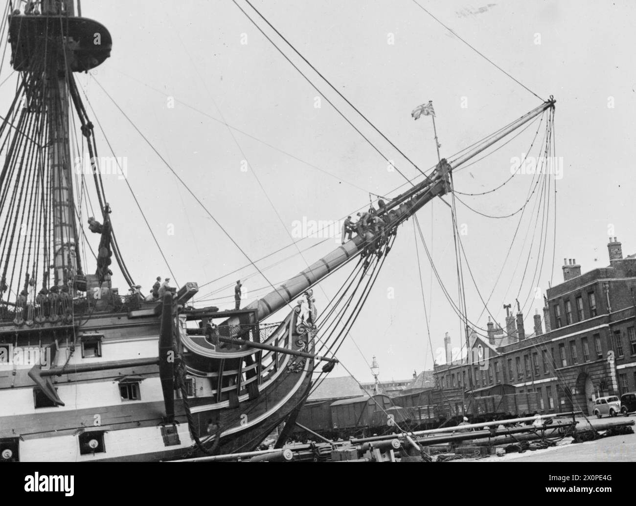 NELSON'S FLAGSHIP GETS BACK HER PRE-WAR RIG. 28 AUGUST 1945, PORTSMOUTH ...