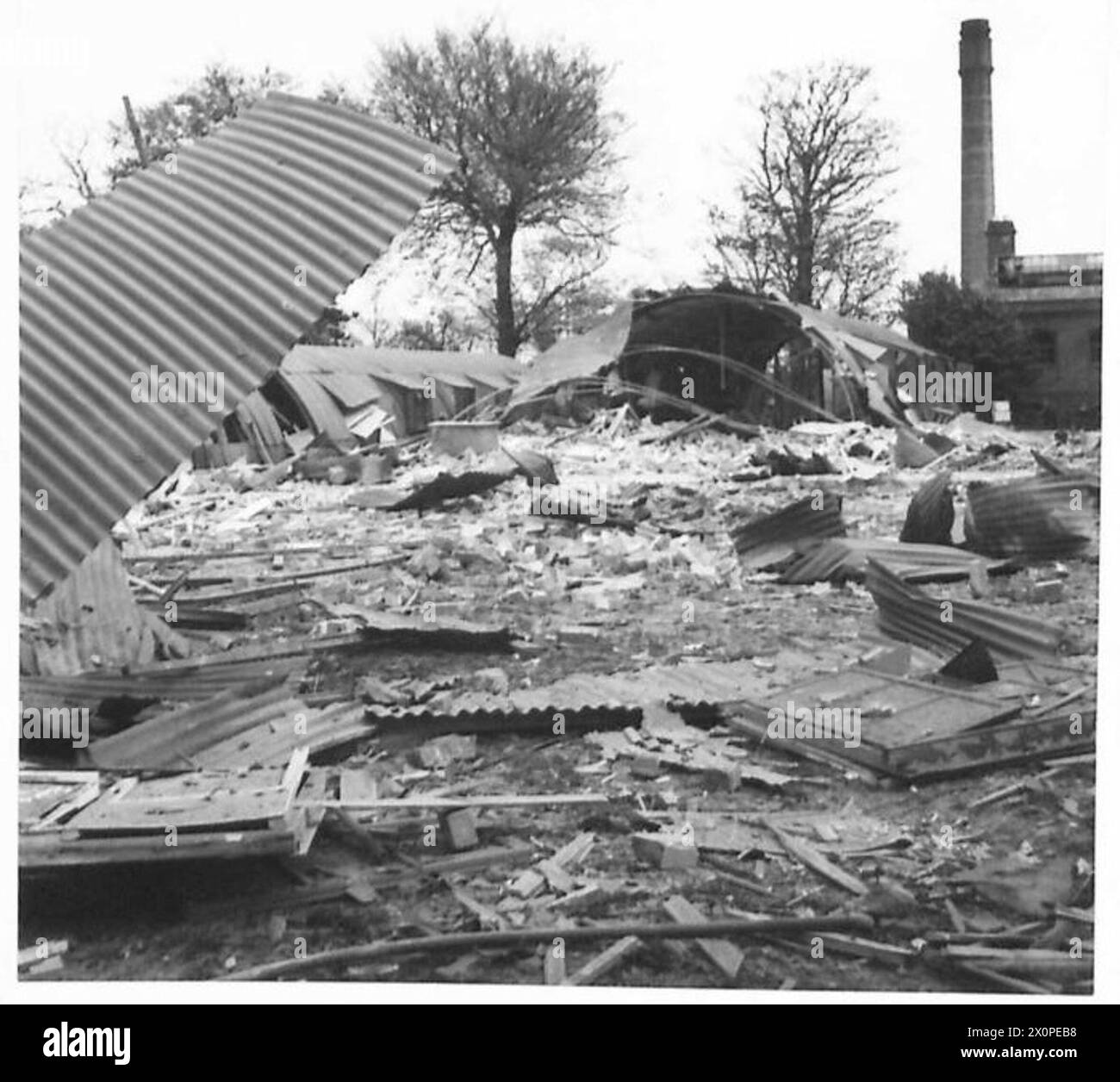 Nissen hospital huts hi-res stock photography and images - Alamy