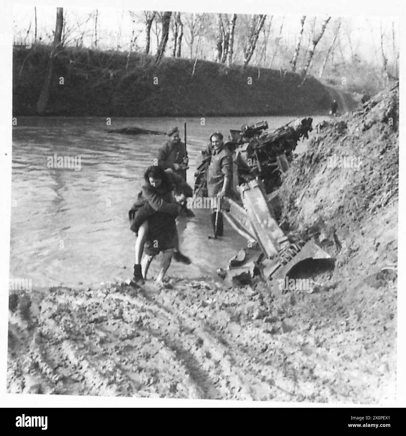 EIGHTH ARMY : ACROSS THE RIVER LAMONE - Beyond the river the battle is ...