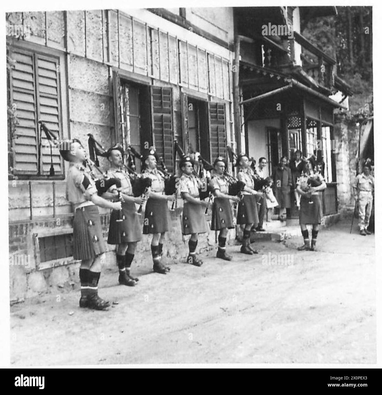 Irish army generals Black and White Stock Photos & Images - Alamy