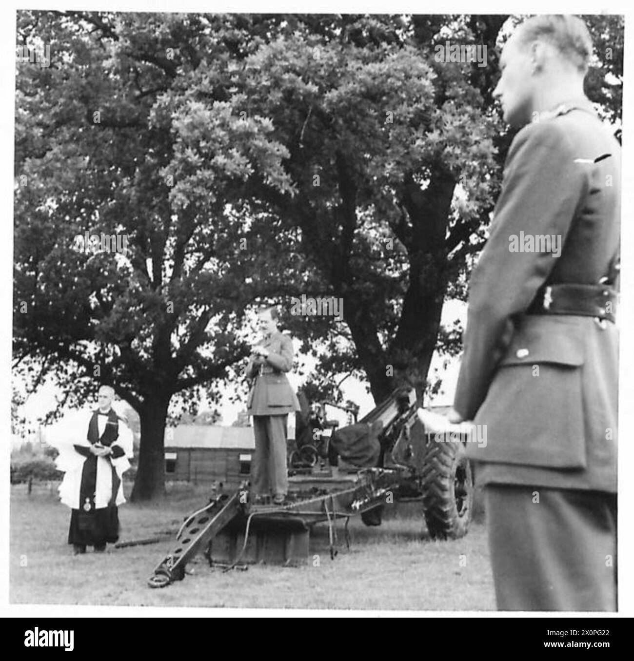 HOWITZER AS PULPIT AT R.A. CHURCH PARADE - The Commanding Officer ...