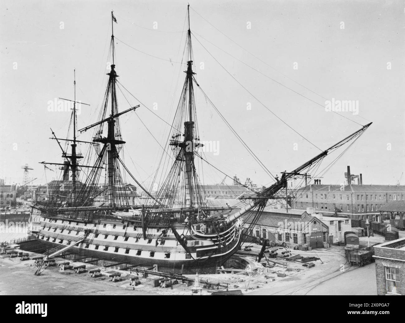NELSON'S FLAGSHIP GETS BACK HER PRE-WAR RIG. 28 AUGUST 1945, PORTSMOUTH ...