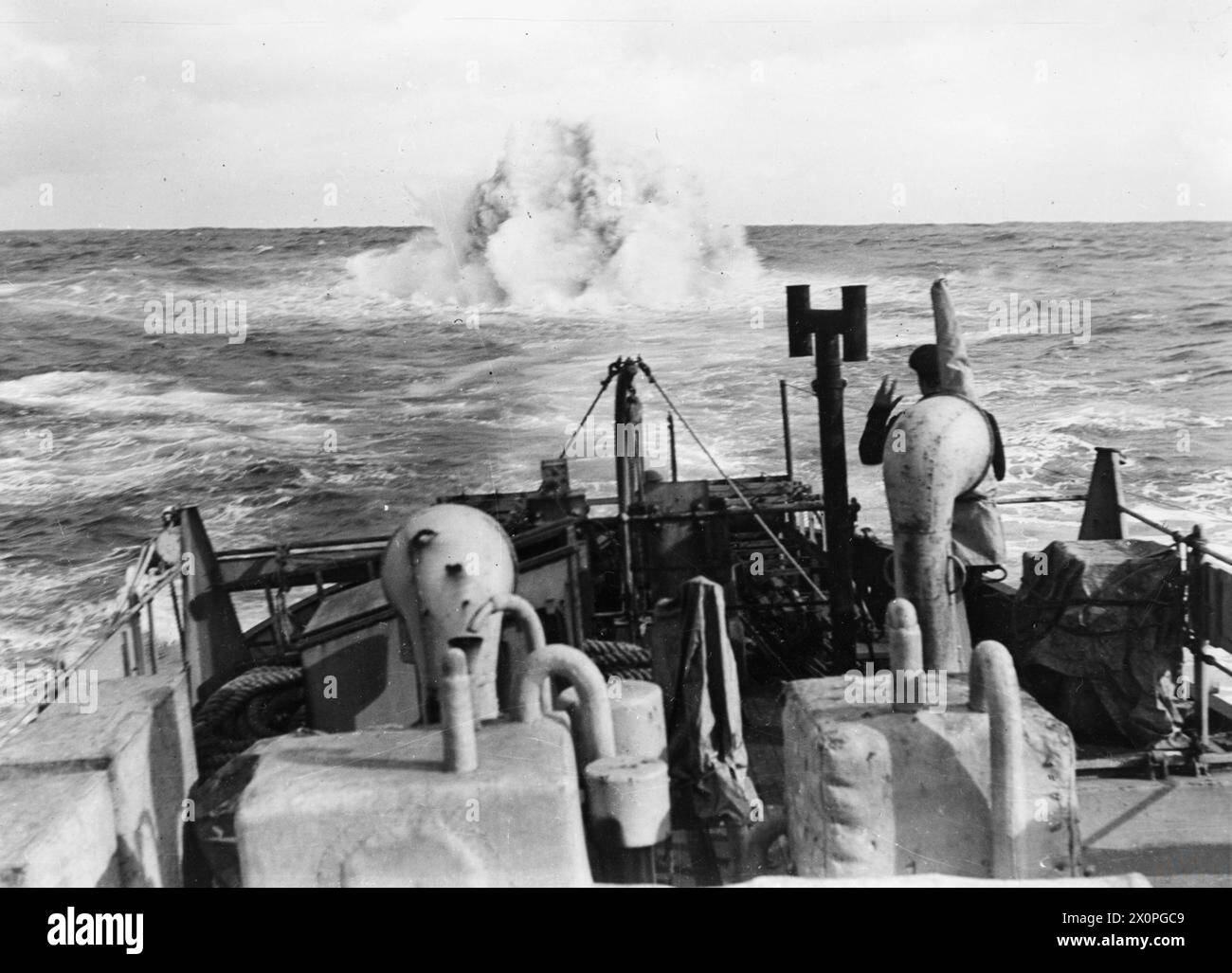 FREE FRENCH NAVY SHIP ACONIT SINKS U-BOATS, AT SEA. - FF CORVETTE ...