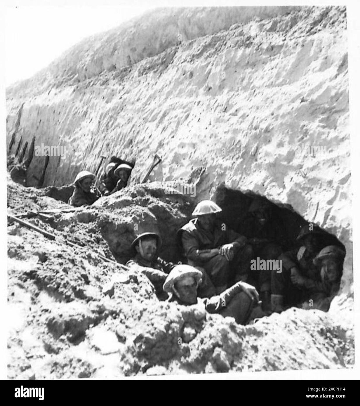 Infantry soldiers line in Cut Out Stock Images & Pictures - Alamy