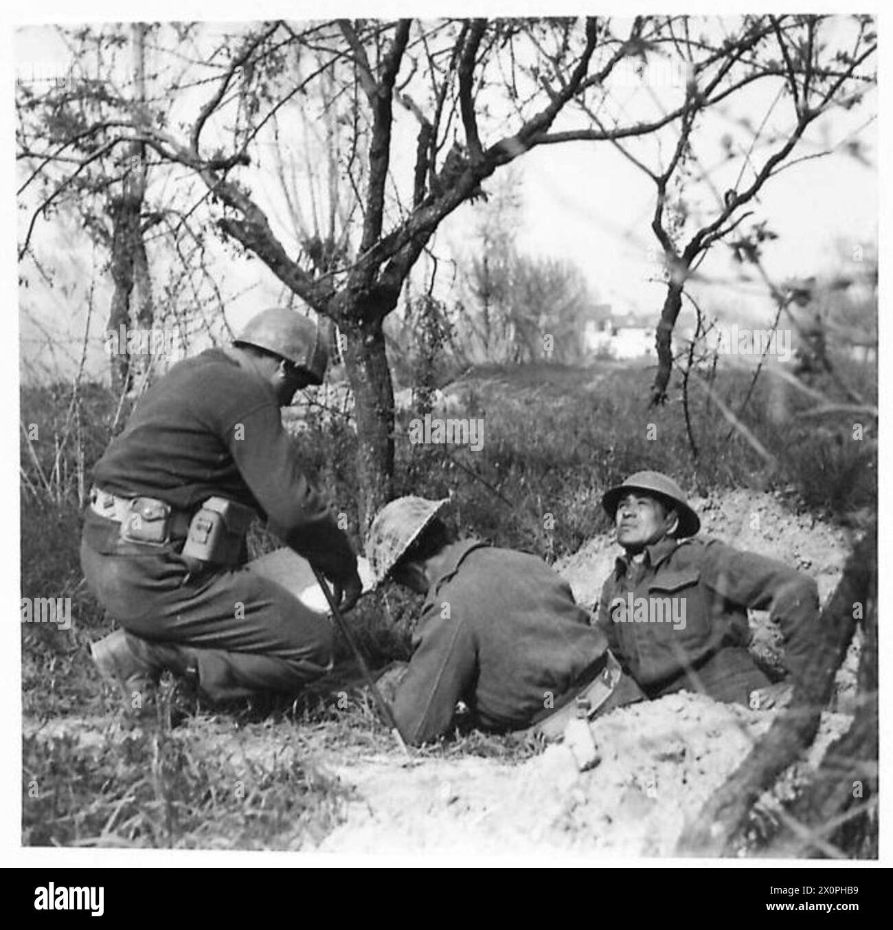 EIGHTH ARMY : ASSAULT ON THE SENIO RIVER - O.C. and clerk have a final ...