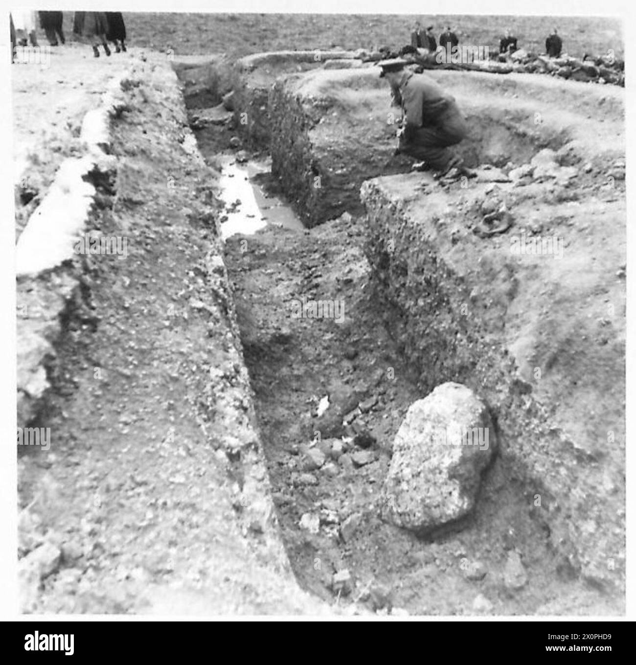 Slit trench hi-res stock photography and images - Alamy