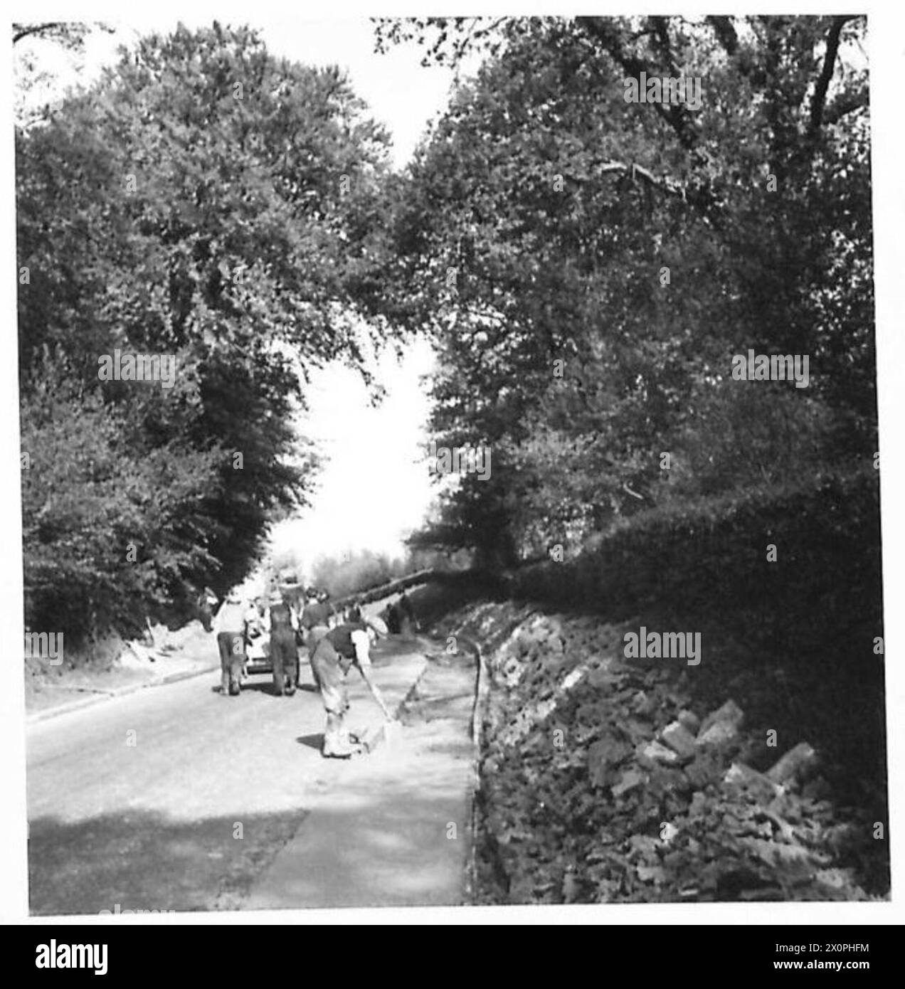 SECOND FRONT PREPARATIONS [Southern Command Road reconstruction] - Men ...