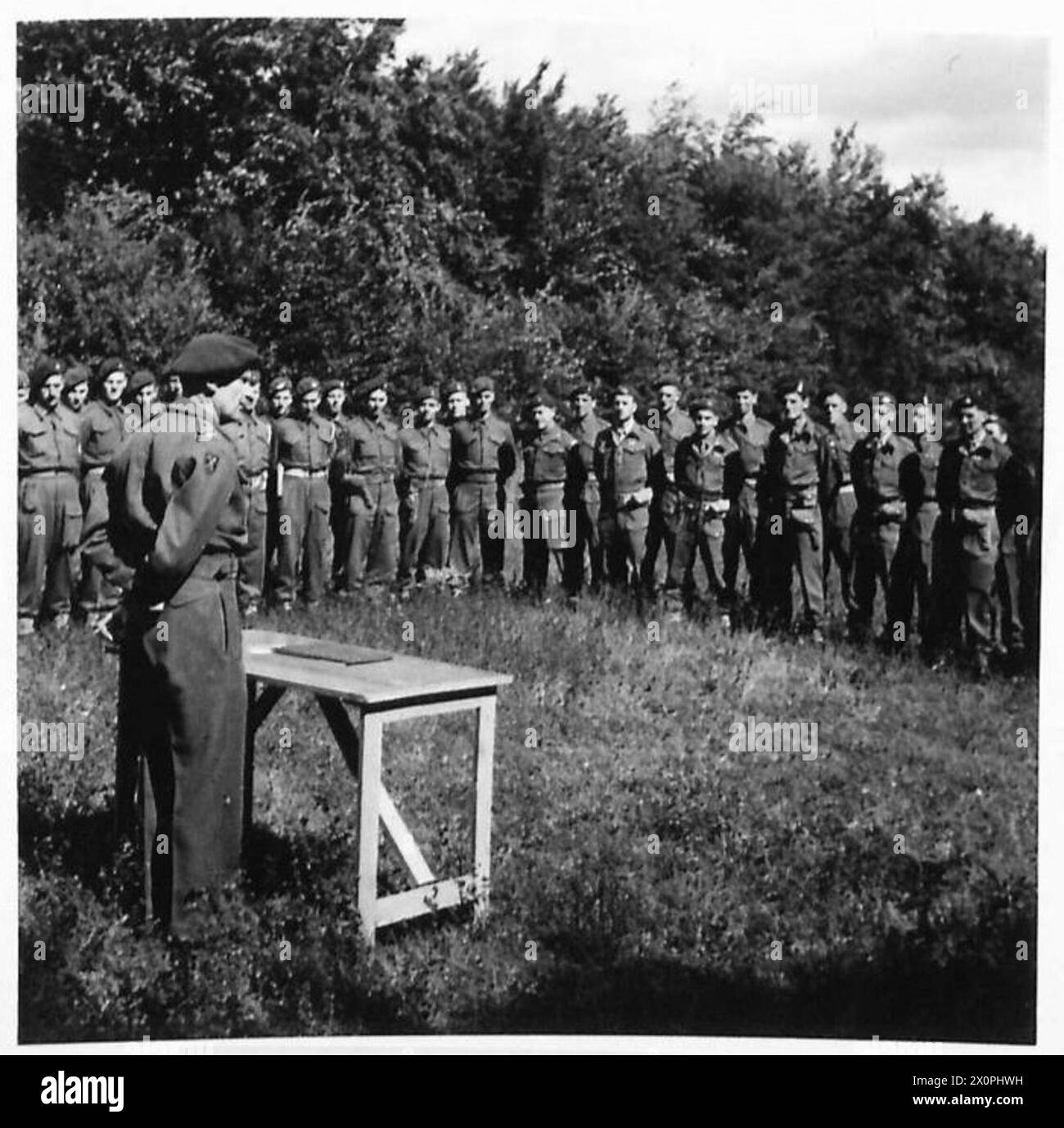 Military official presents general Black and White Stock Photos ...