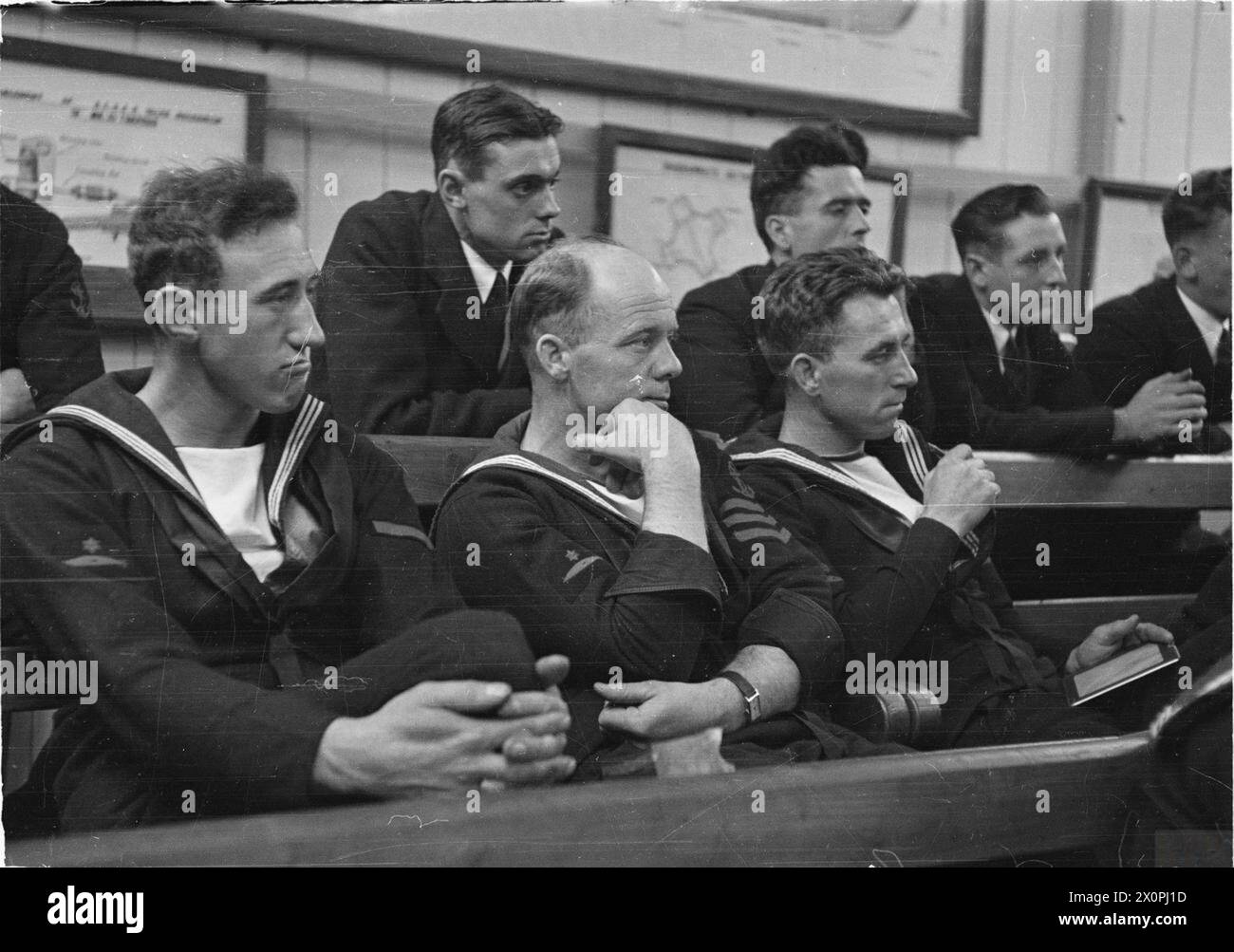 HMS DEFIANCE, TRAINING ESTABLISHMENT. SEPTEMBER 1940, HMS DEFIANCE ...