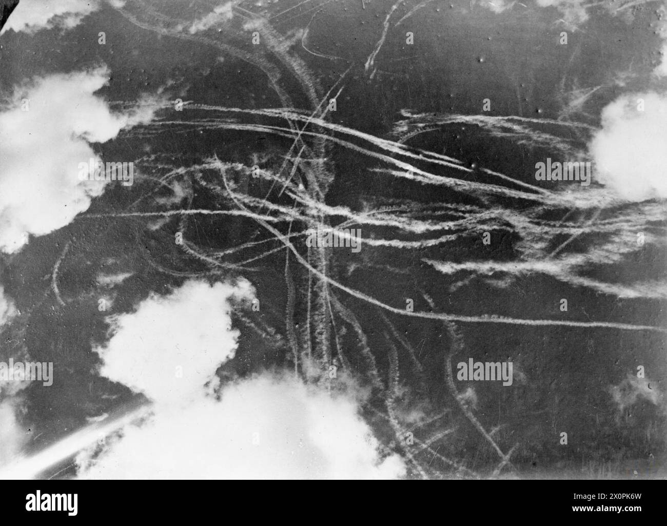 Battle of britain german aircraft hi-res stock photography and images ...