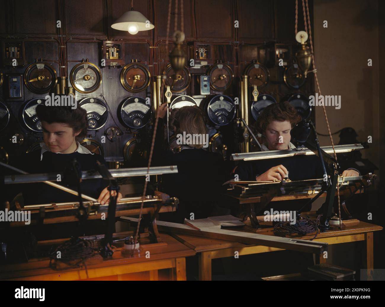 WOMEN AT WAR 1939 - 1945 - Auxiliary Territorial Service: The ATS ...