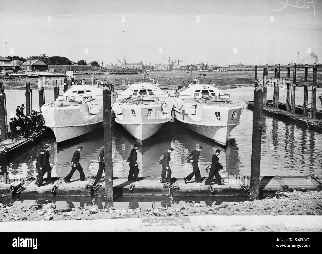 Hms hornet hi-res stock photography and images - Alamy