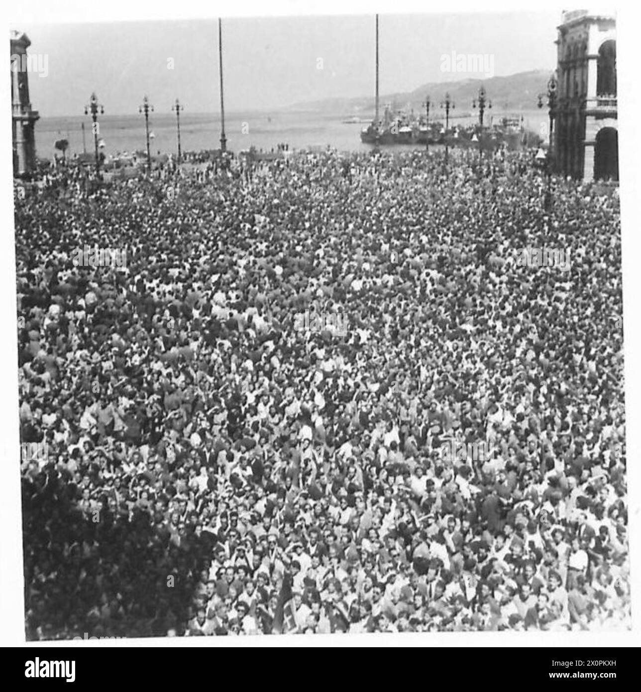 Crowd shouting Black and White Stock Photos & Images - Alamy