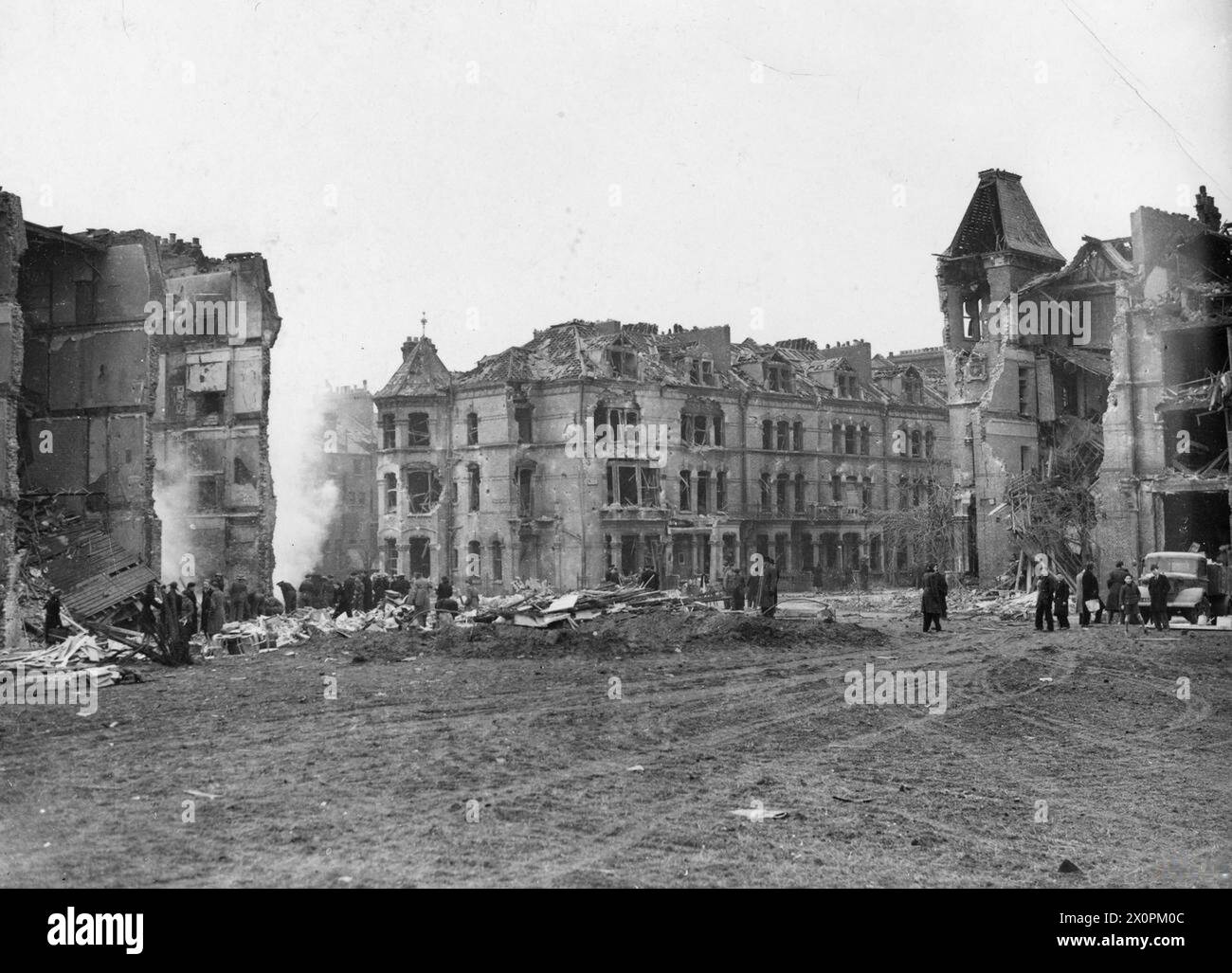 Destruction buildings property in hi-res stock photography and images ...