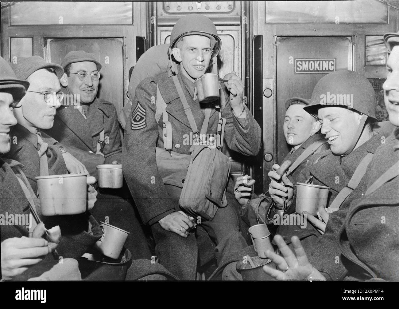 1944 us troops arrive base hi-res stock photography and images - Alamy