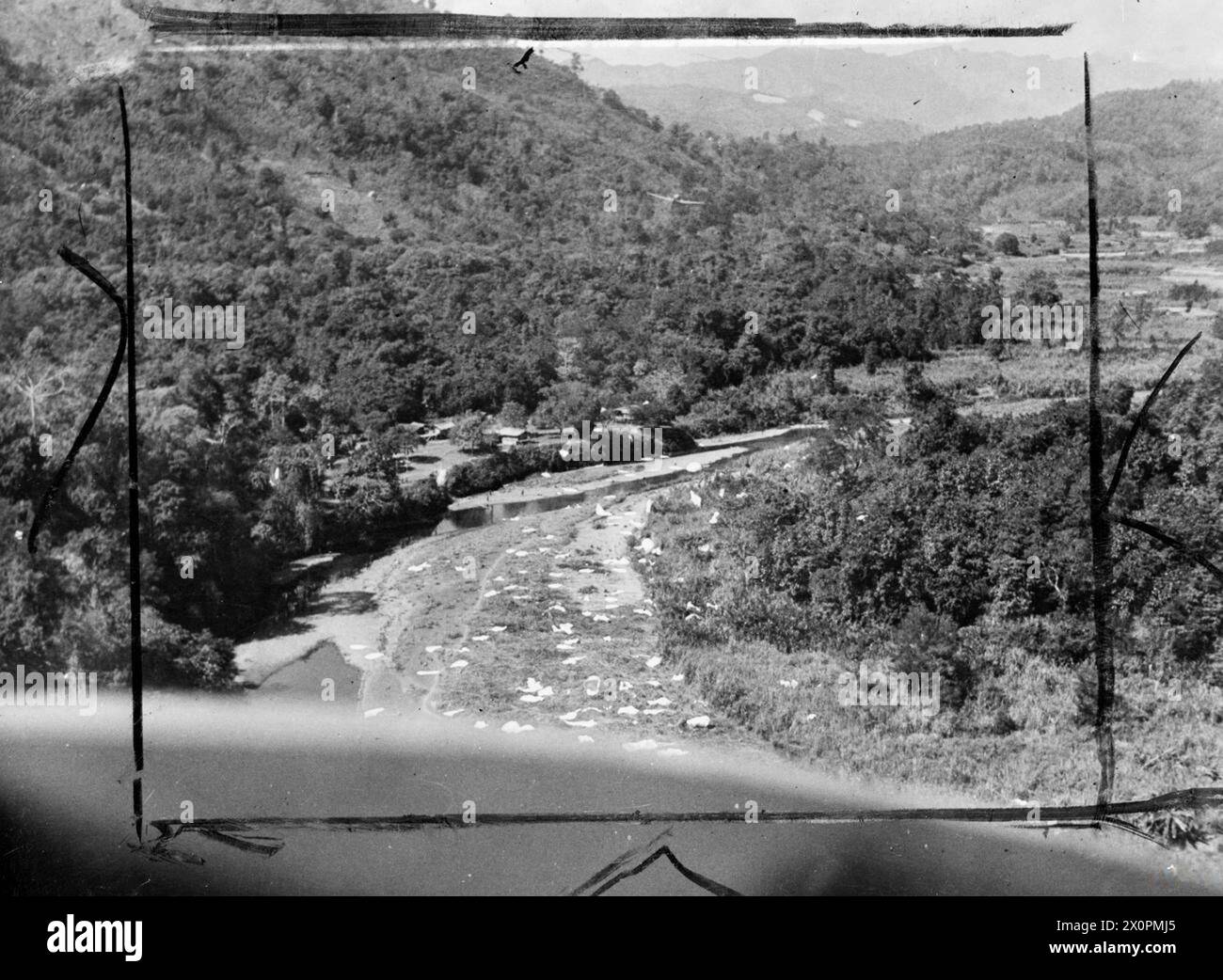 Sinzweya hi-res stock photography and images - Alamy