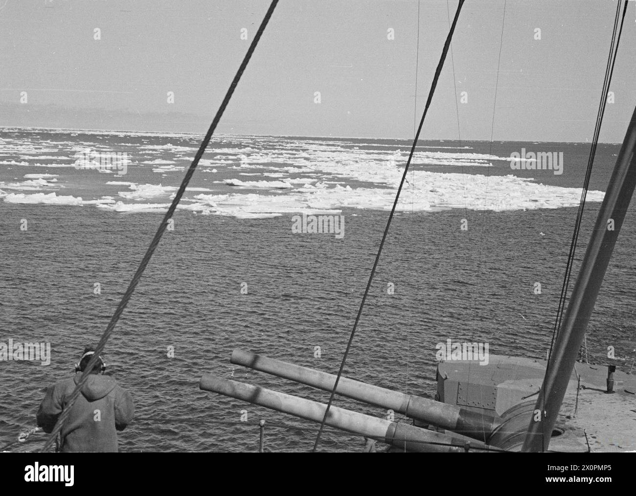 ON BOARD THE CRUISER HMS SUFFOLK ON PATROL. 1941, AT SEA IN THE DENMARK ...