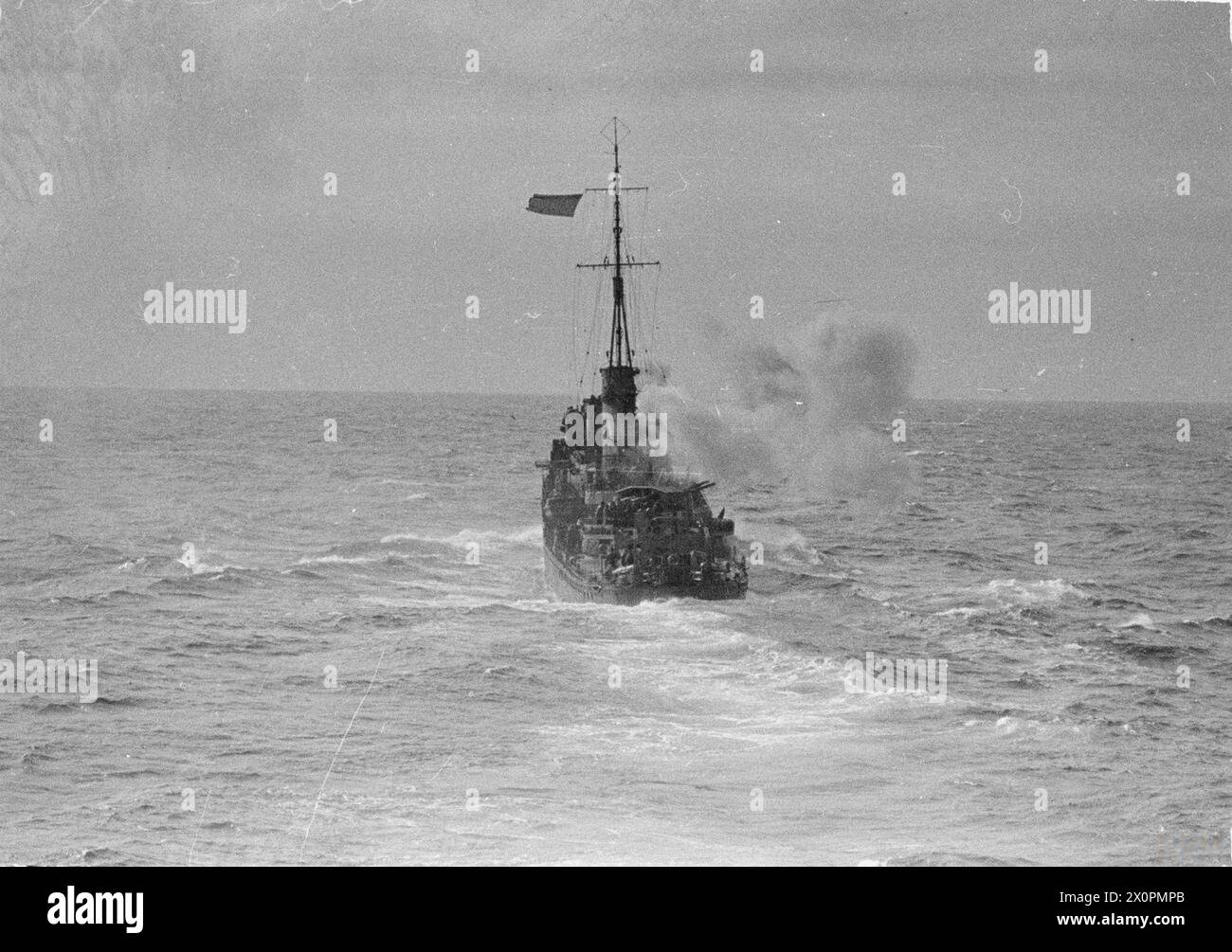 ON BOARD HMS KASHMIR ON PATROL WITH HER FLOTILLA. AUGUST 1940. - A ...