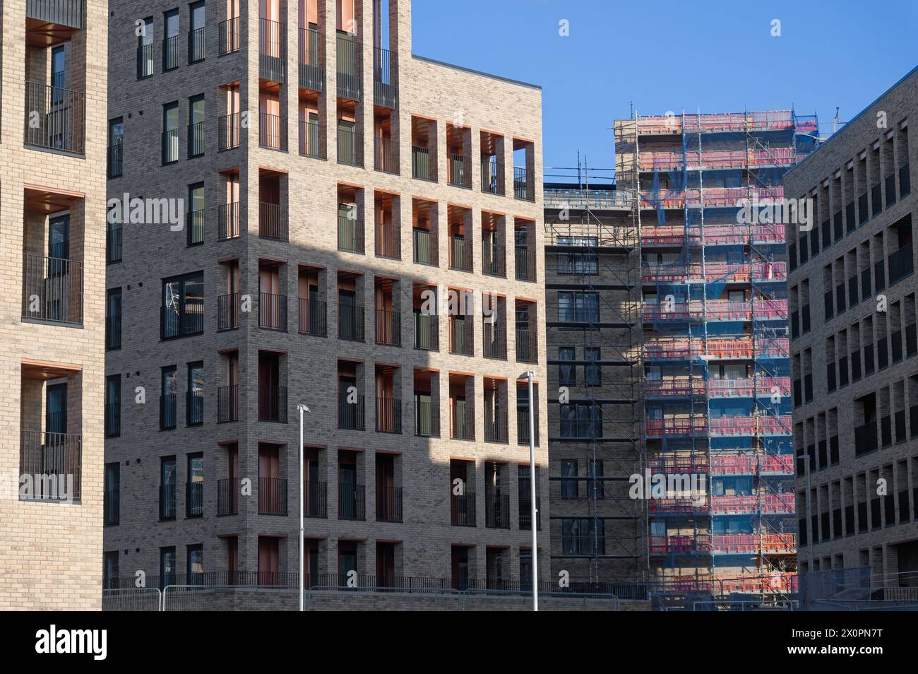 Modern high rise flats at new development Stock Photo - Alamy