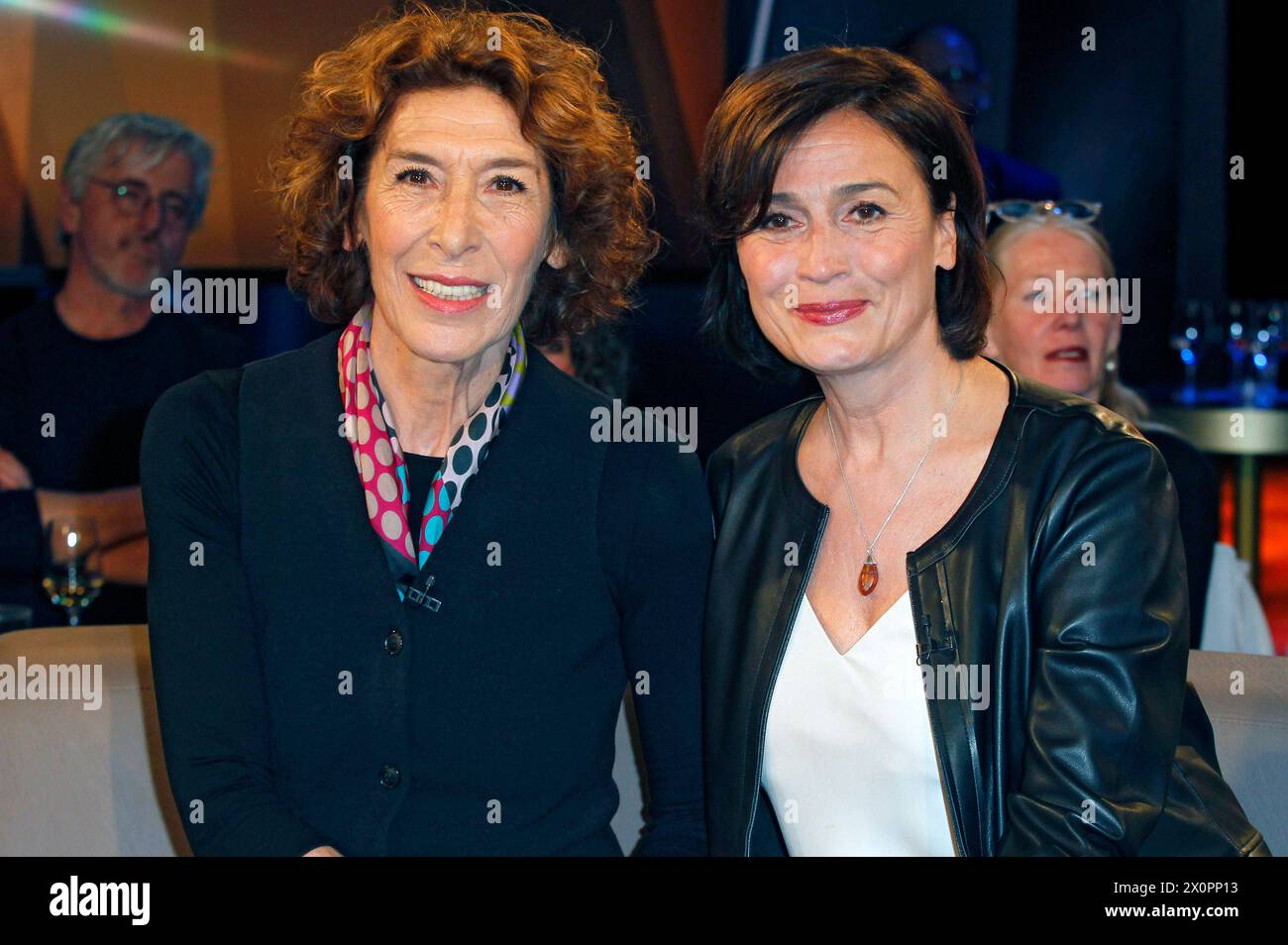 Adele Neuhauser und Sandra Maischberger bei der Aufzeichnung der NDR ...