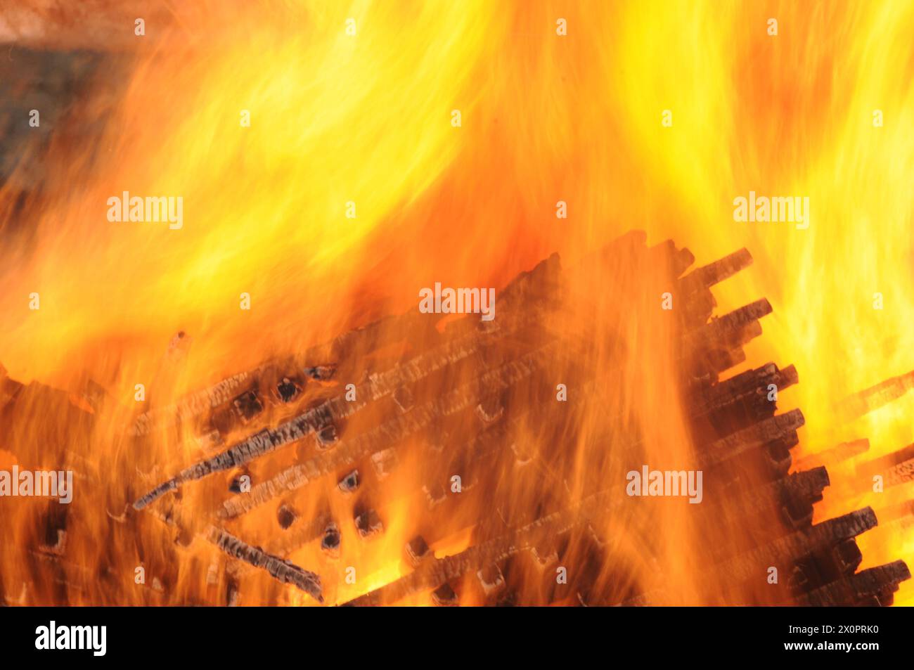 Blackened timber hi-res stock photography and images - Alamy