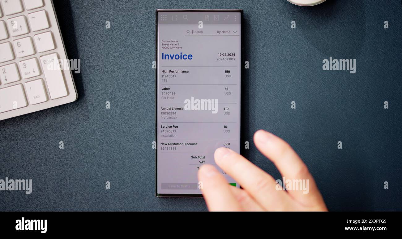 E Invoice Software. Electronic Tax Invoices Delivery Stock Photo - Alamy