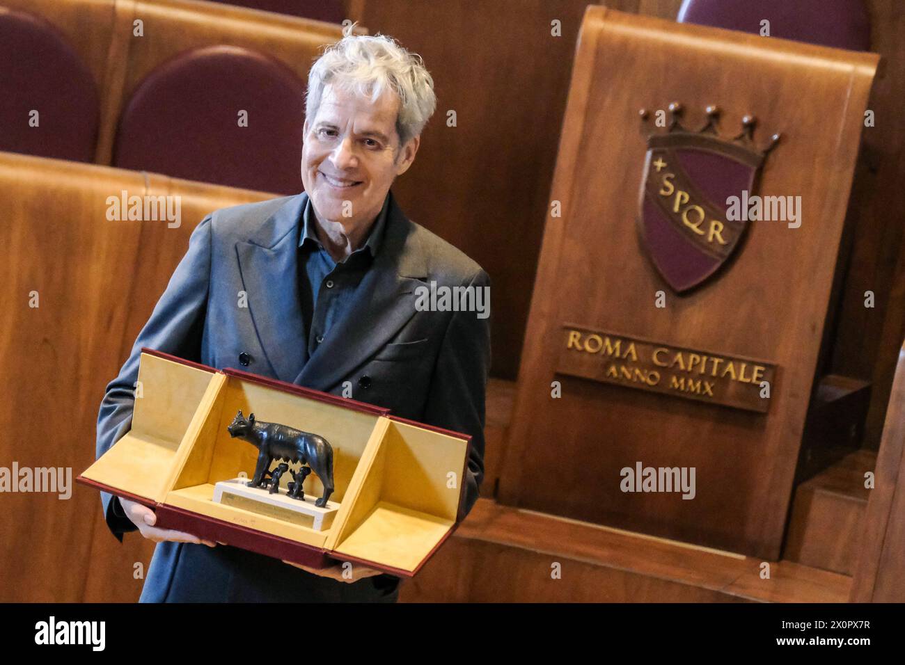 Il legame hi-res stock photography and images - Alamy