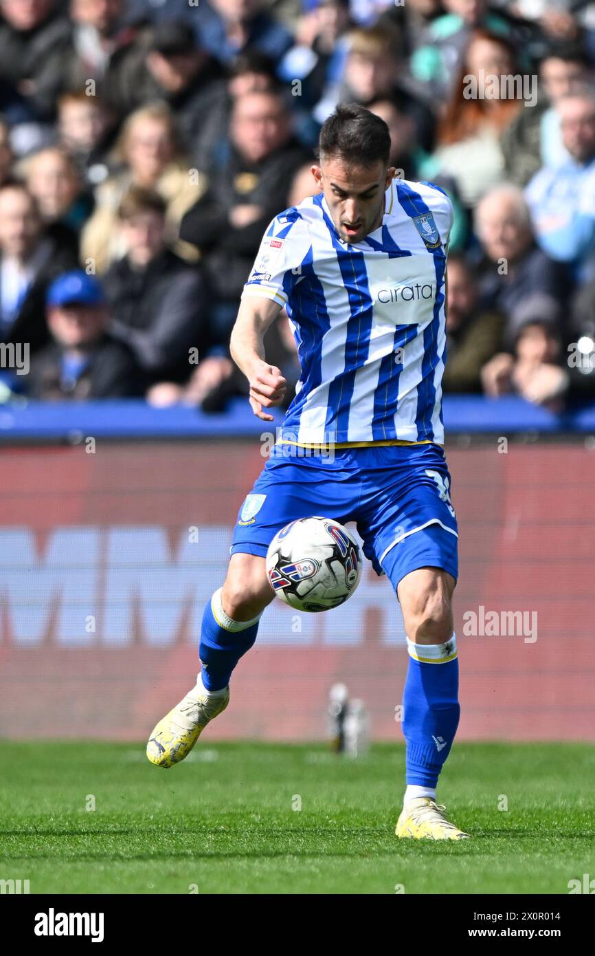 Pol Valentín of Sheffield Wednesday controls the ball during the Sky ...