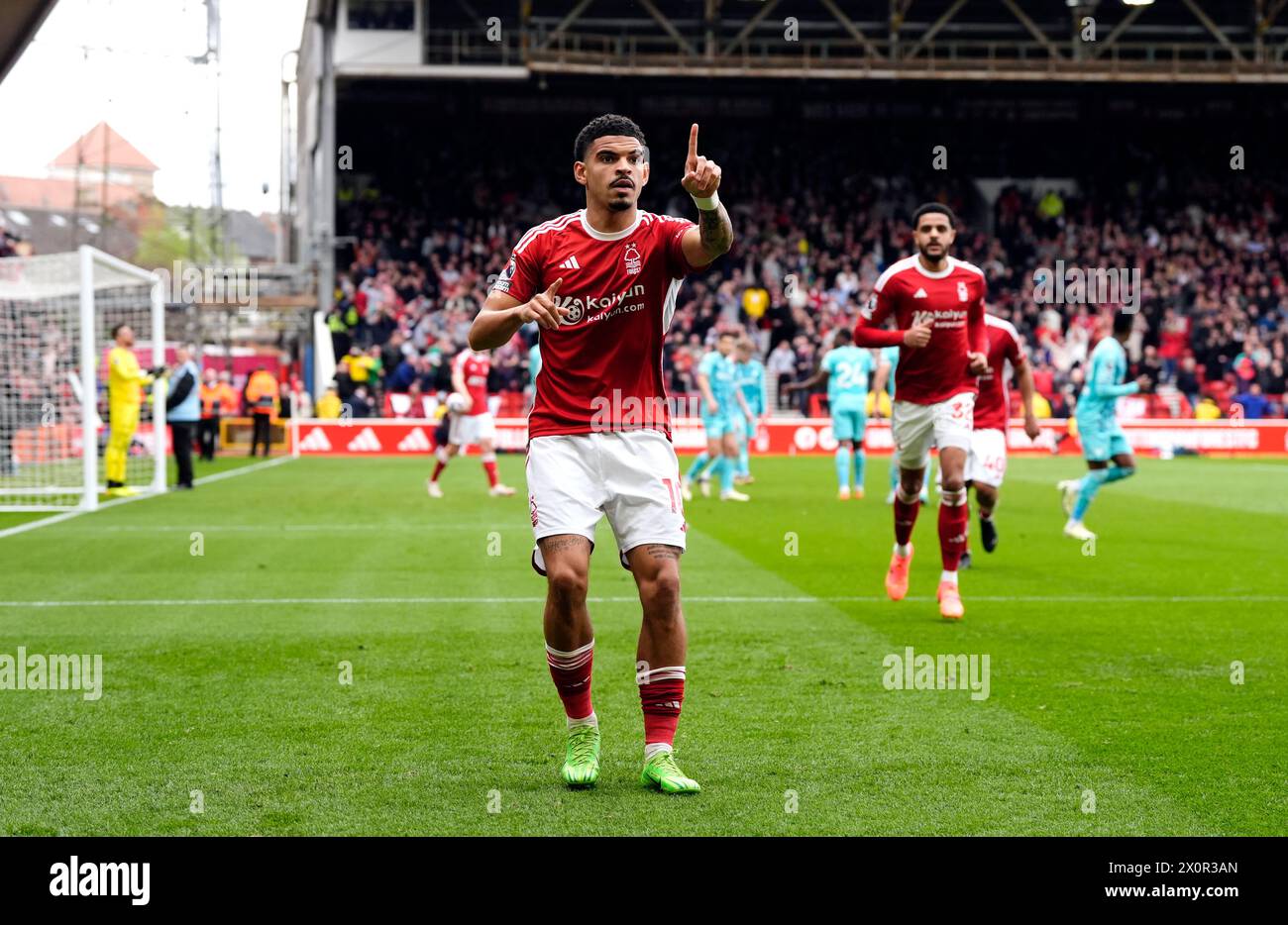 Nottingham Forest's Morgan Gibbs-White celebrates his sides first goal ...