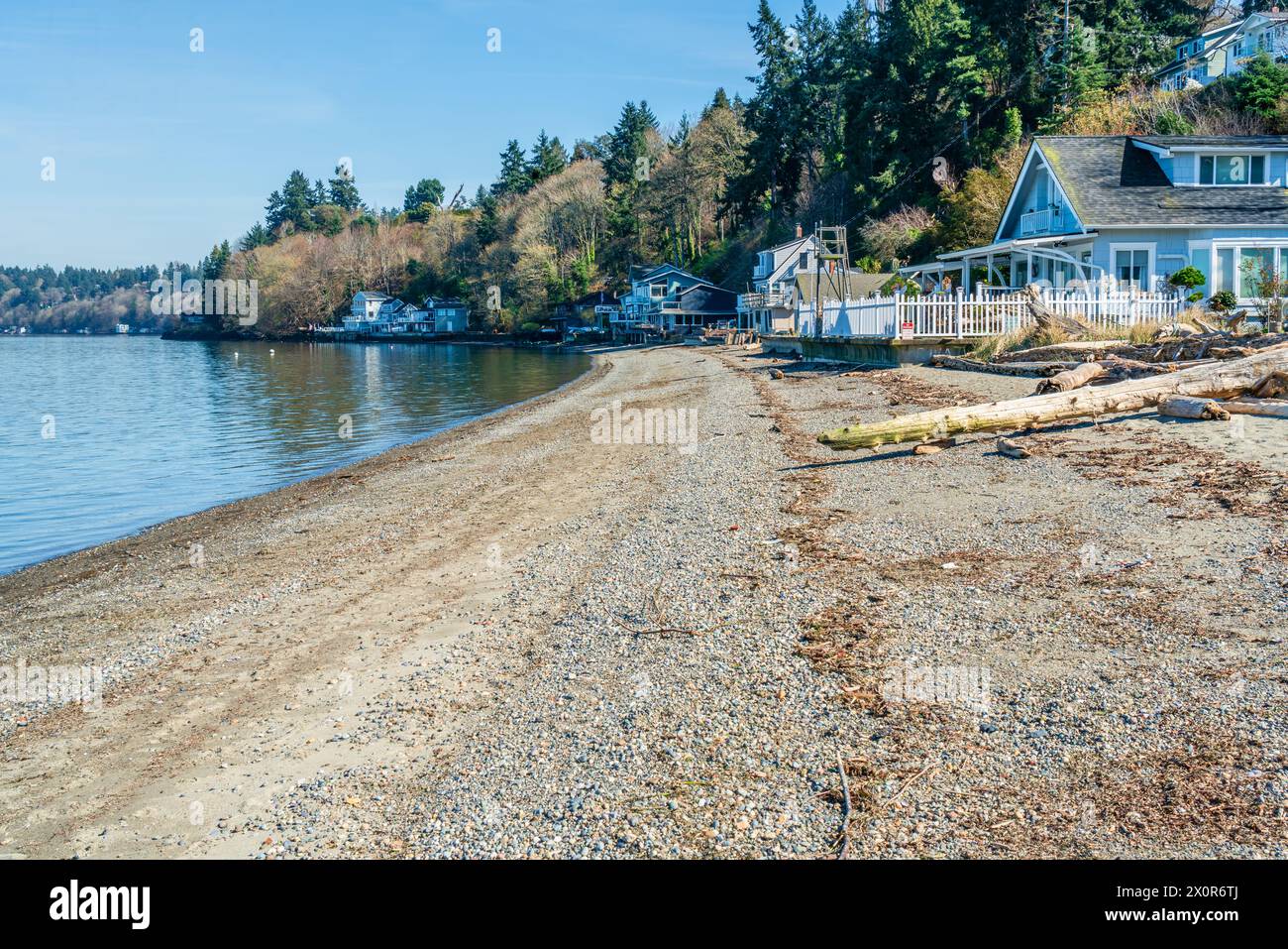 Waterfront homes with a view in Dash Point, Washington Stock Photo - Alamy