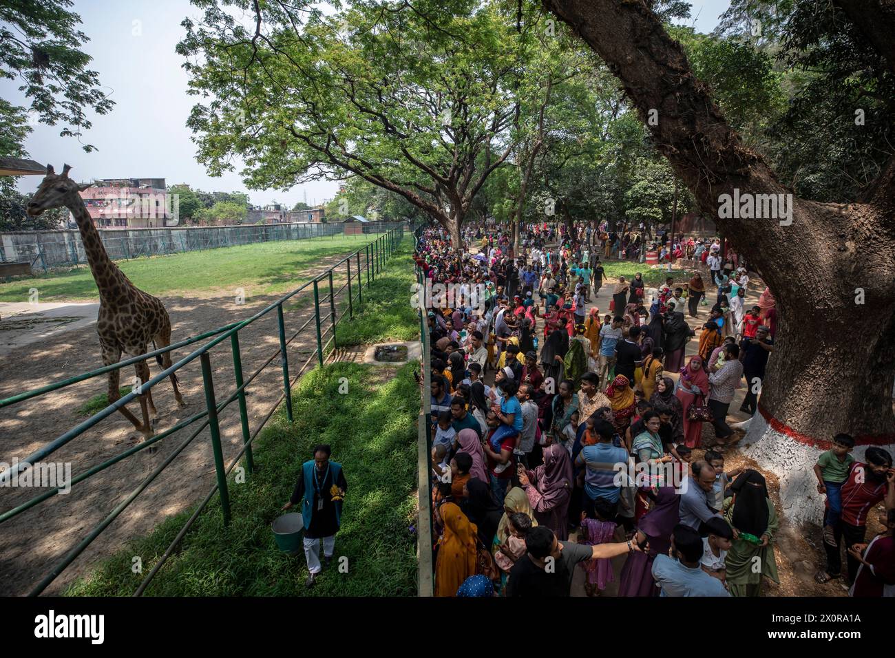 Dhaka, Bangladesh. 12th Apr, 2024. People visit the Bangladesh National ...
