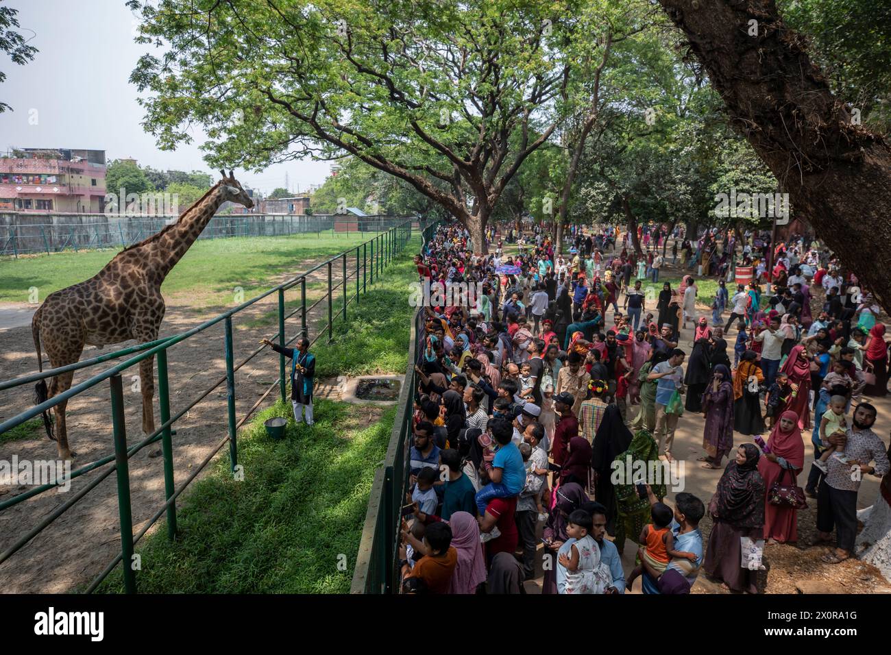 Dhaka, Bangladesh. 12th Apr, 2024. People visit the Bangladesh National ...
