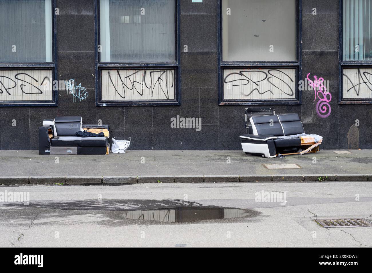 Dumped furniture on street hi-res stock photography and images - Alamy