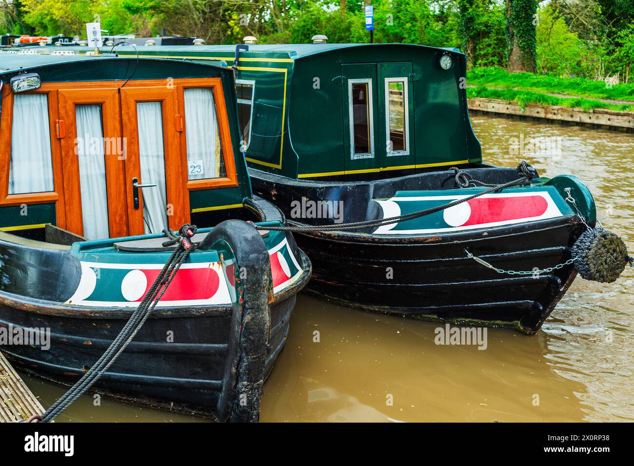 canal inland waterway narrow boat barge houseboat warwickshire west ...